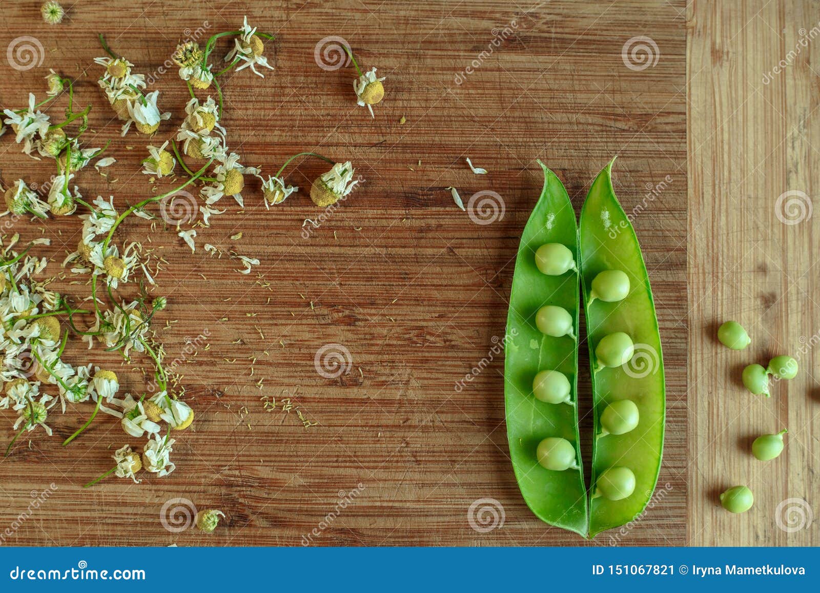 Green String of Peas on Wooden Kitchen Stock Image - Image of string ...