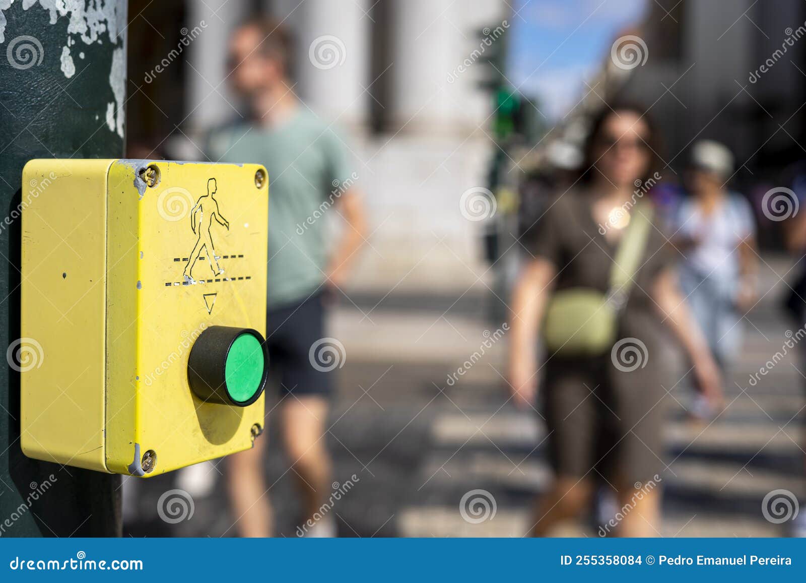 Green Traffic Light with Pedestrian Crossing Control Button Stock Photo ...