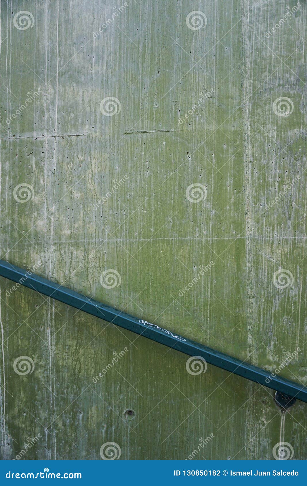 The Green Wall Texture Pattern Stock Photo - Image of street, pattern ...