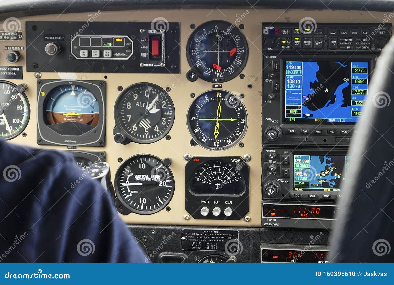 600 Plane Altimeter Photos - Free & Royalty-Free Stock Photos from ...