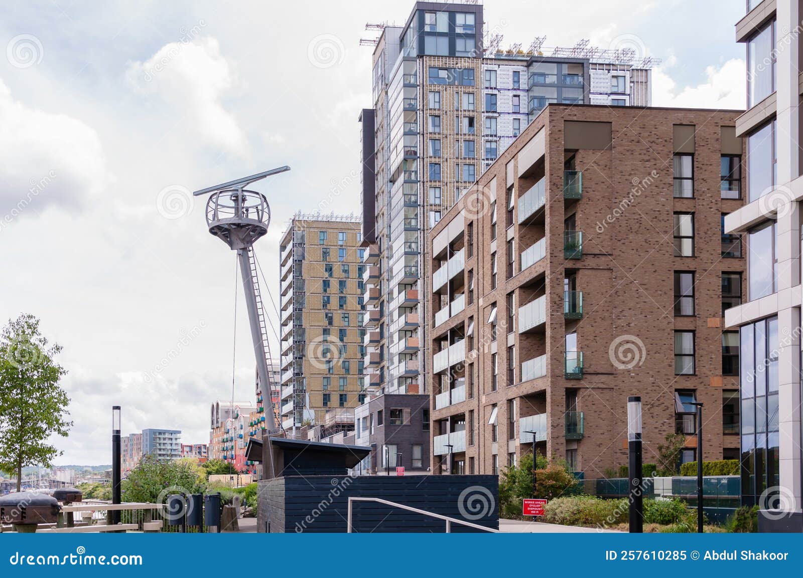Greenwich Peninsula New Residential Apartments Stock Image - Image of ...