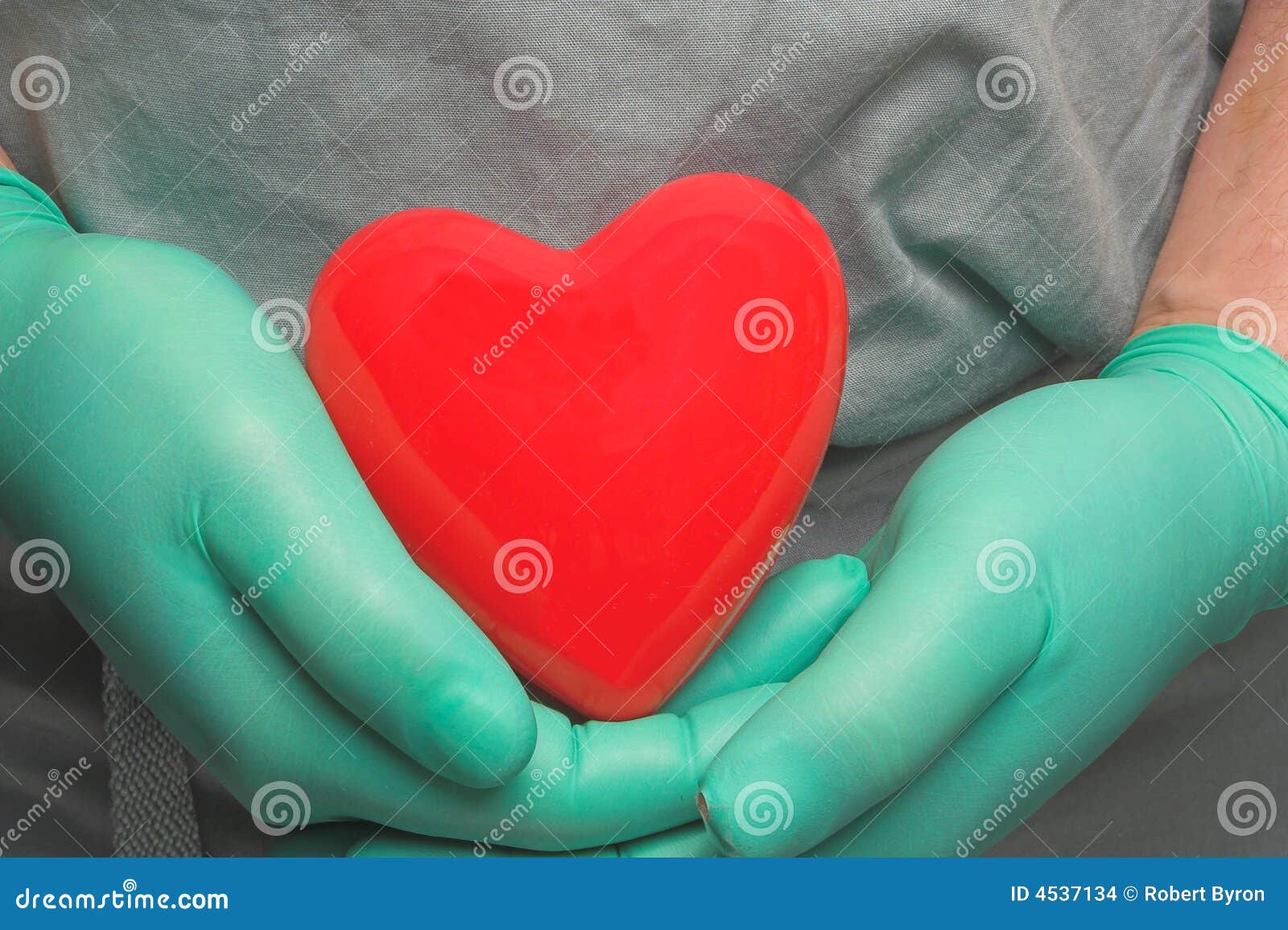 Greffe de coeur photo stock. Image du coeur, cardiologue - 4537134