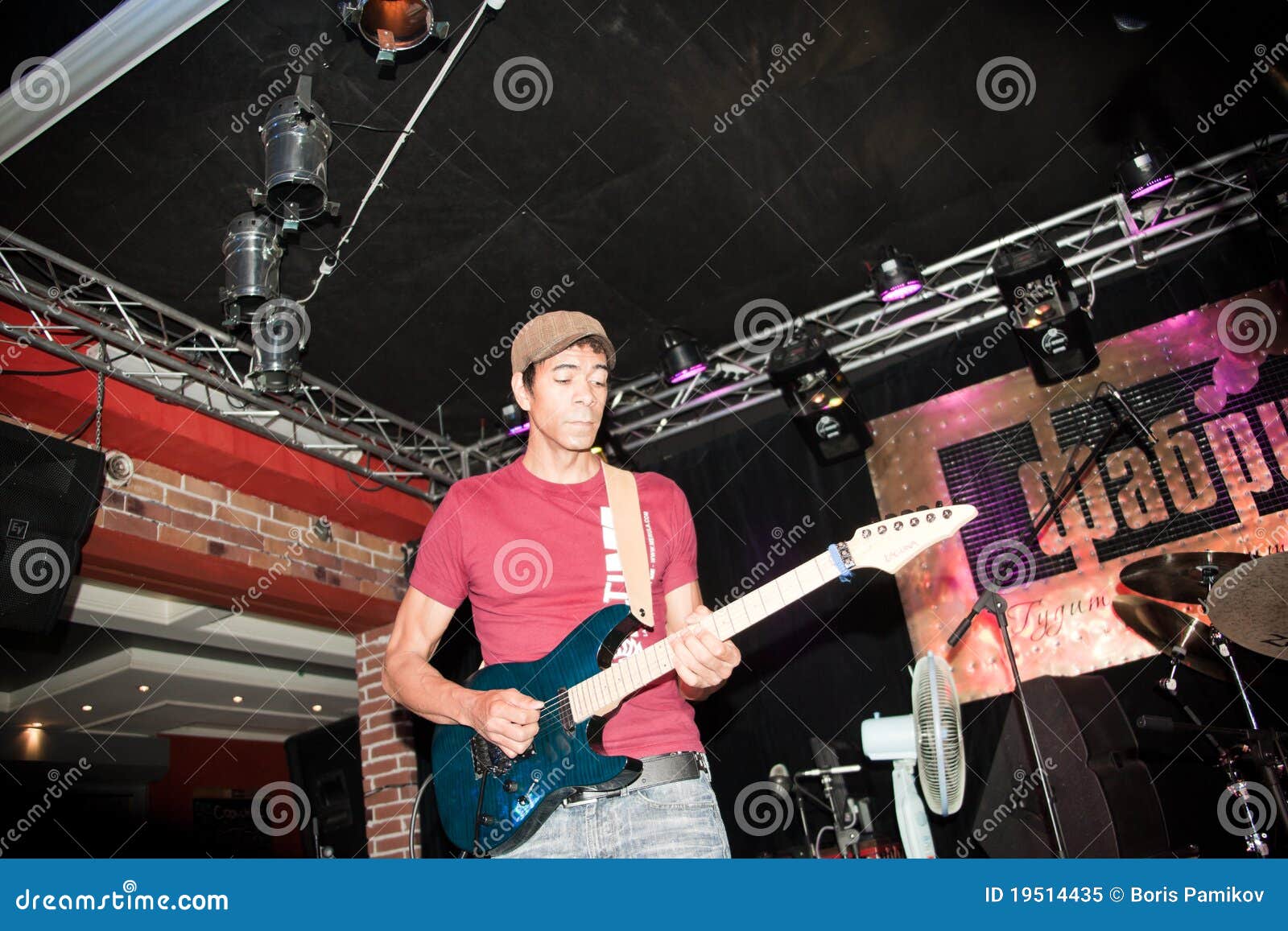 Greg Howe - guitarist editorial image. Image of tour - 19514435