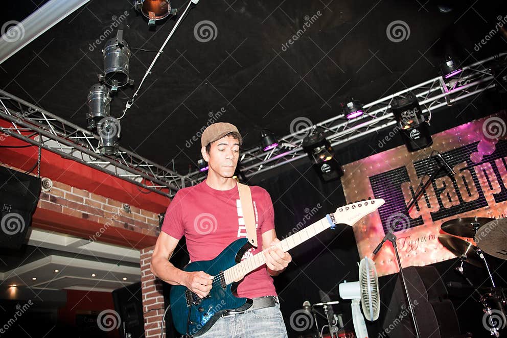 Greg Howe - guitarist editorial image. Image of tour - 19514435