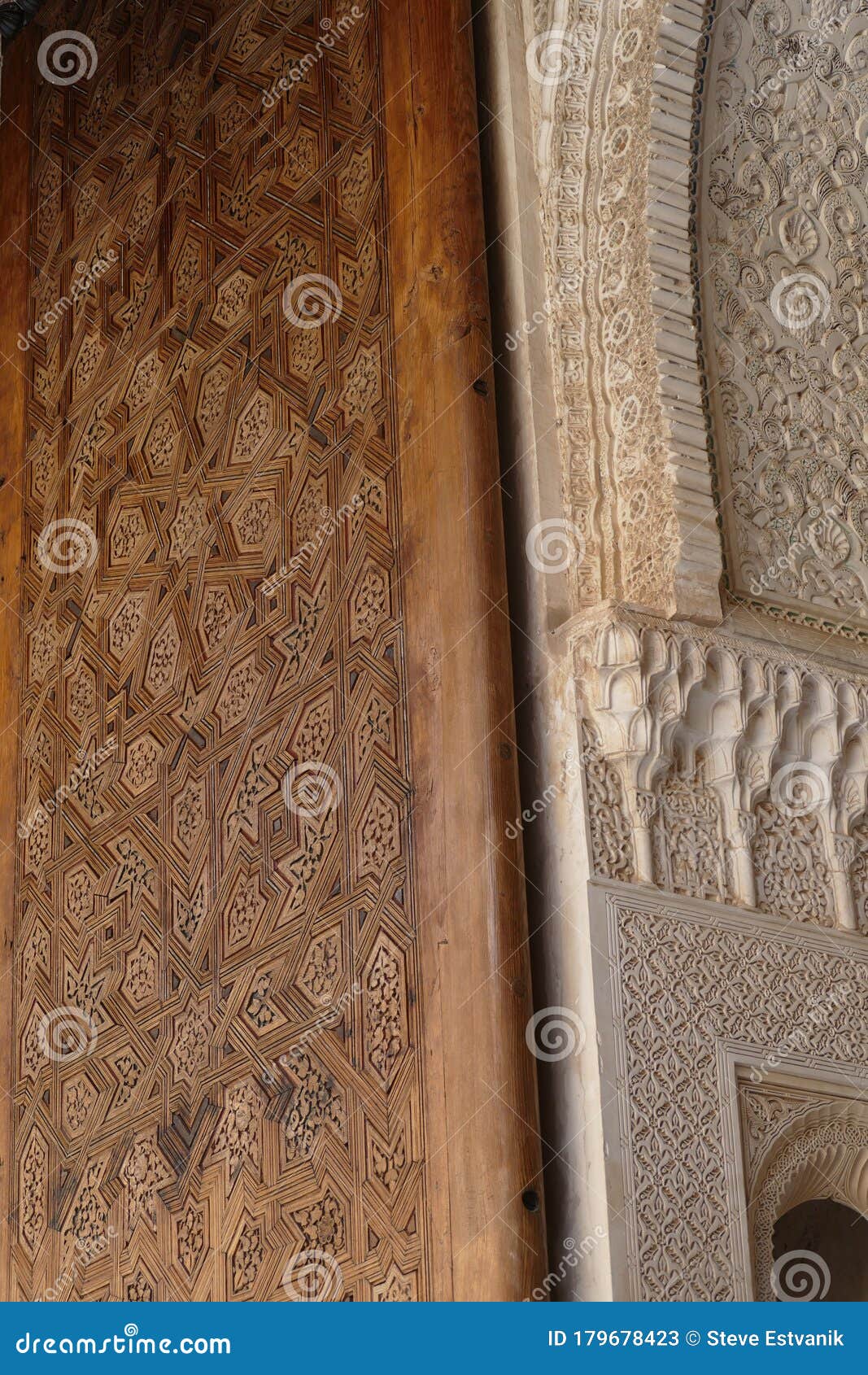 Islamic Patterns on the Wall of the Alhambra Palace Stock Image - Image ...