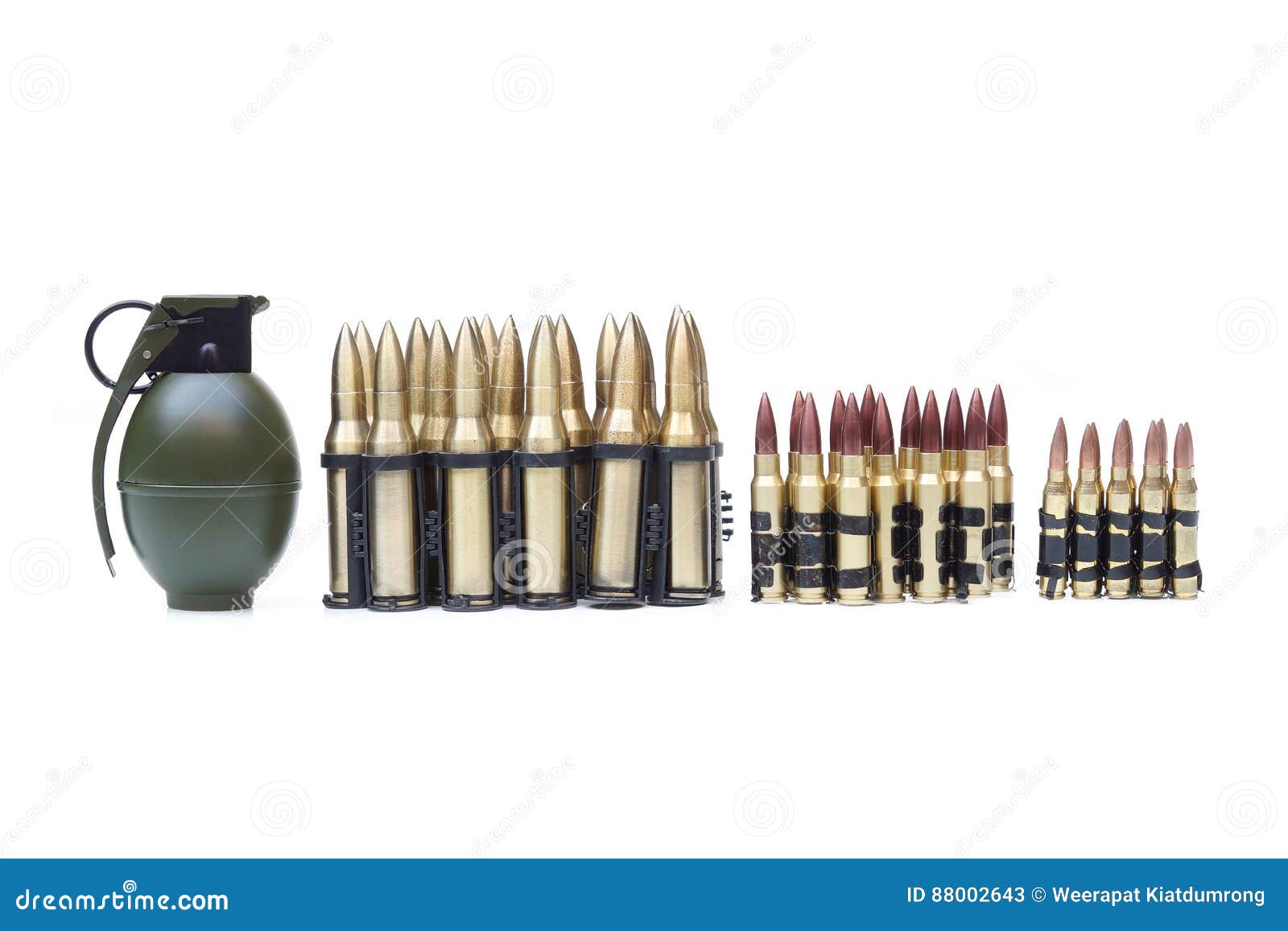 Grenade et munitions image stock. Image du danger, rond - 88002643