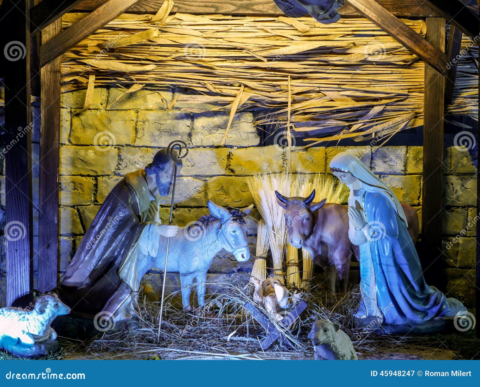 Greppia Santa Della Famiglia Immagine Stock - Immagine di notte ...