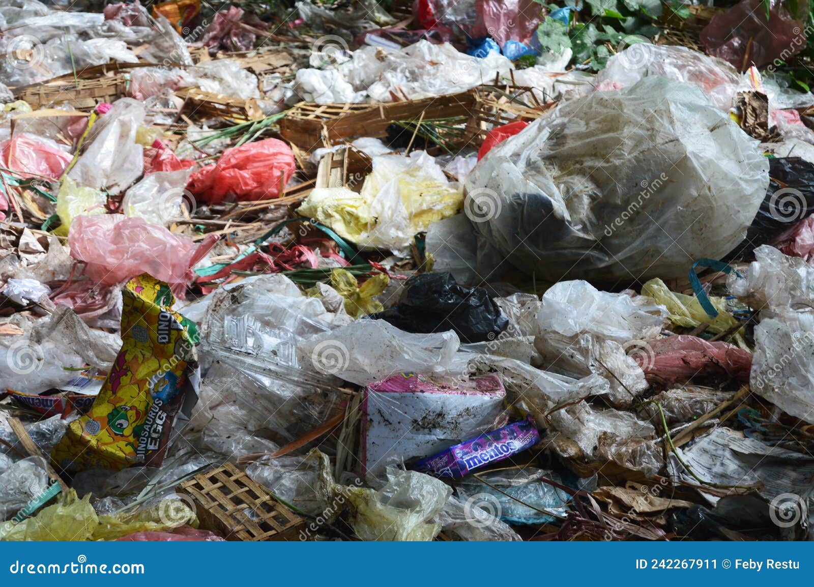 The Appearance of Piled Up Garbage. Cause of Environmental Pollution ...