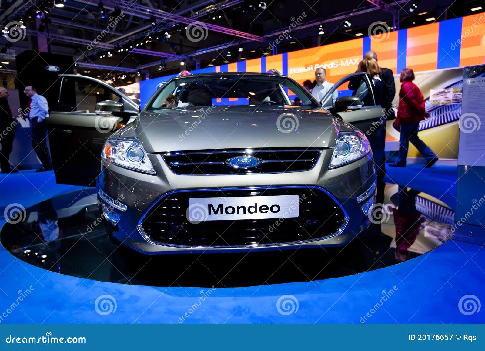 Grey Ford Mondeo editorial photography. Image of door - 20176657