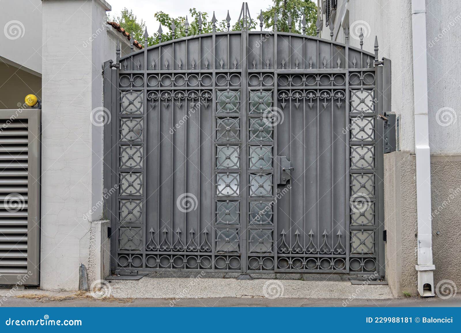 Ironwork Gate stock image. Image of architecture, spikes - 229988181