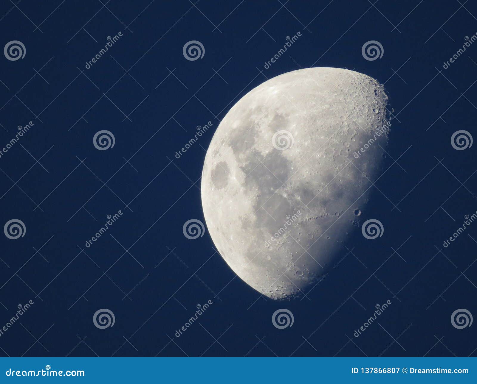 A grey moon stock image. Image of cinzenta, nikon, noite - 137866807