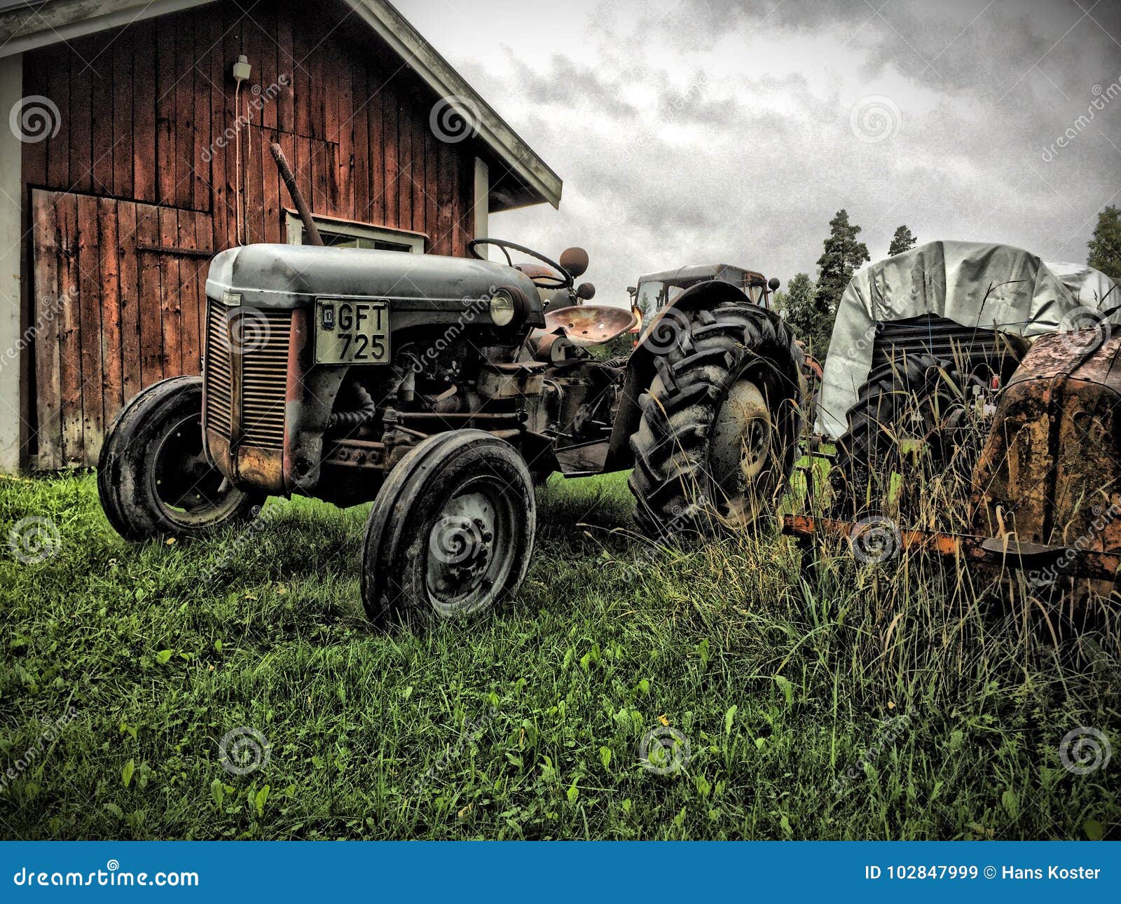 Retro Tractor editorial stock image. Image of tractor - 102847999