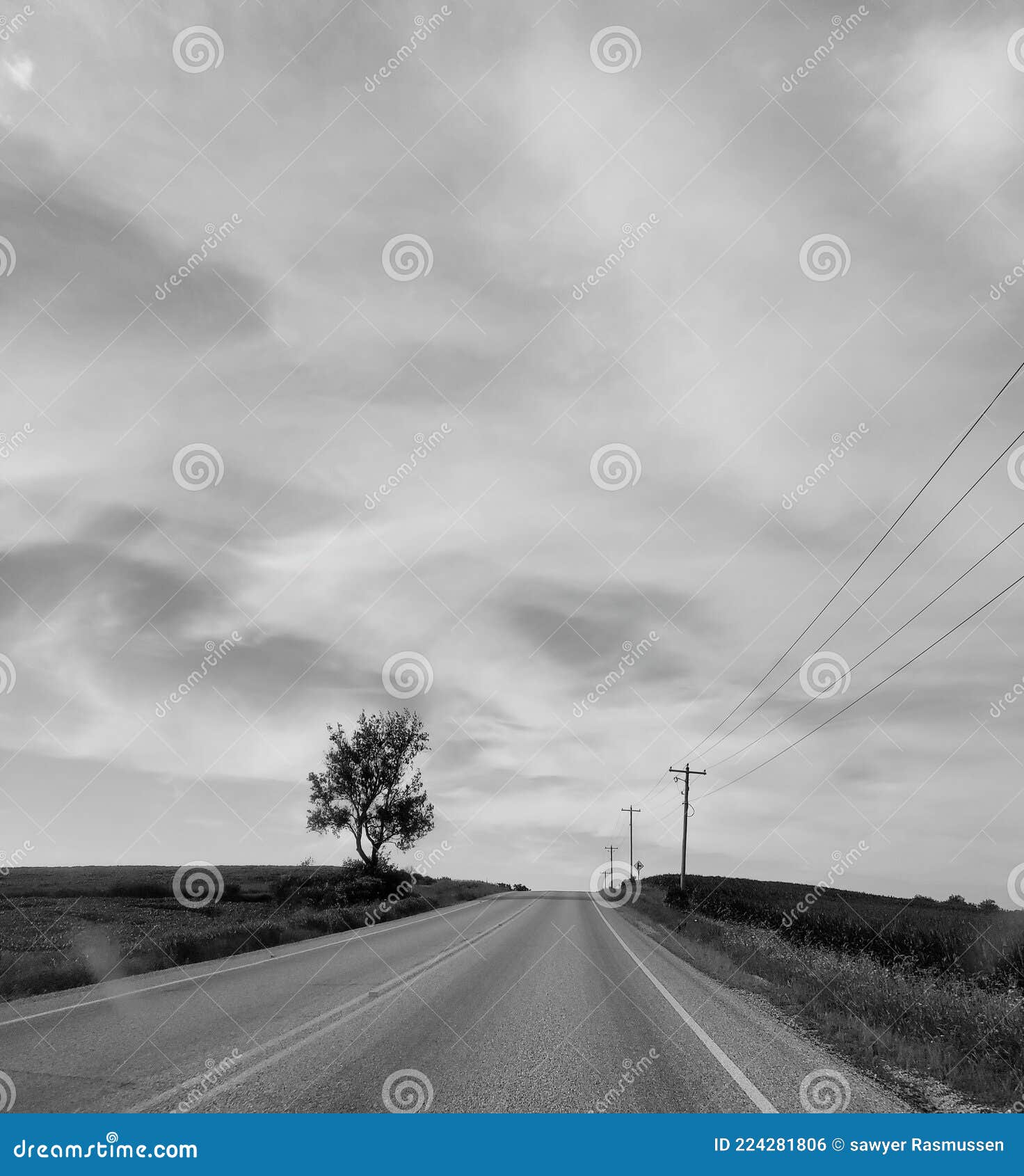 Grey Scale Country Road in Wisconsin Stock Photo - Image of scale, grey ...