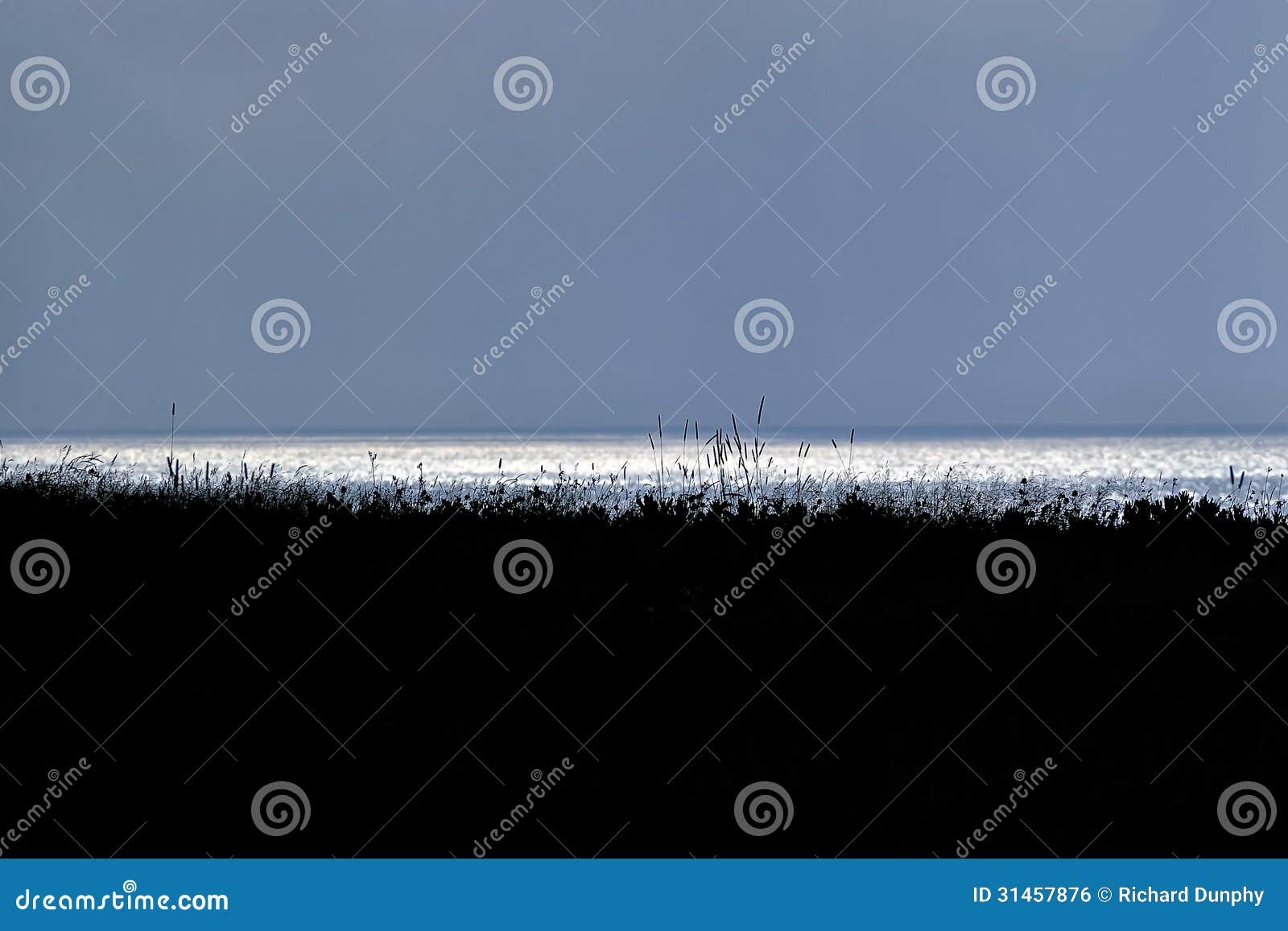 Grey Sunset fotografia stock. Immagine di costa, nuvoloso - 31457876