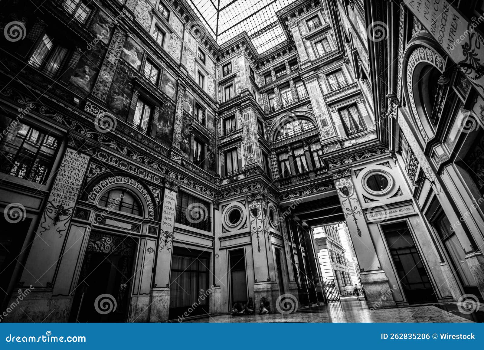 Greyscale Low Angle Shot of the Details of the Building in Rome, Italy ...