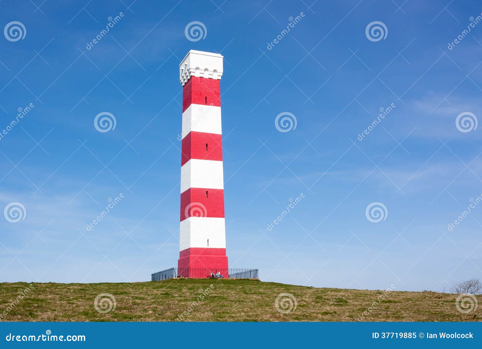 Gribben Head Daymark Cornwall Stock Image - Image of stripped, gribbin ...