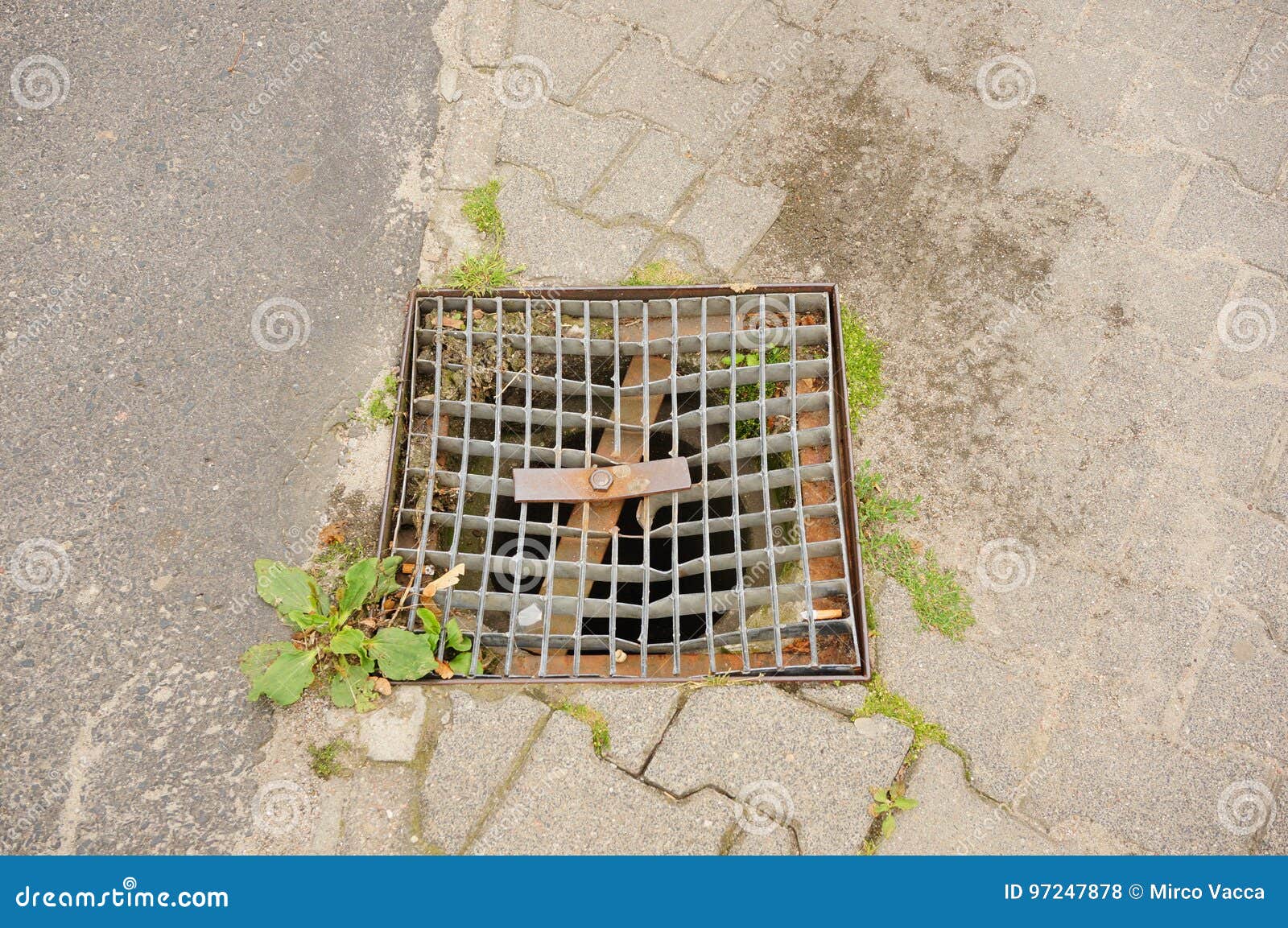 Rain Drain Stock Photography | CartoonDealer.com #39544148