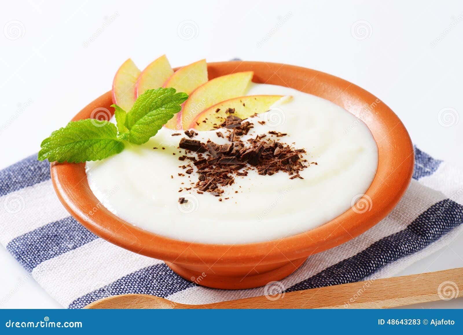 Griesmeel of Rijstebrij Met Appel En Chocolade Stock Afbeelding - Image ...