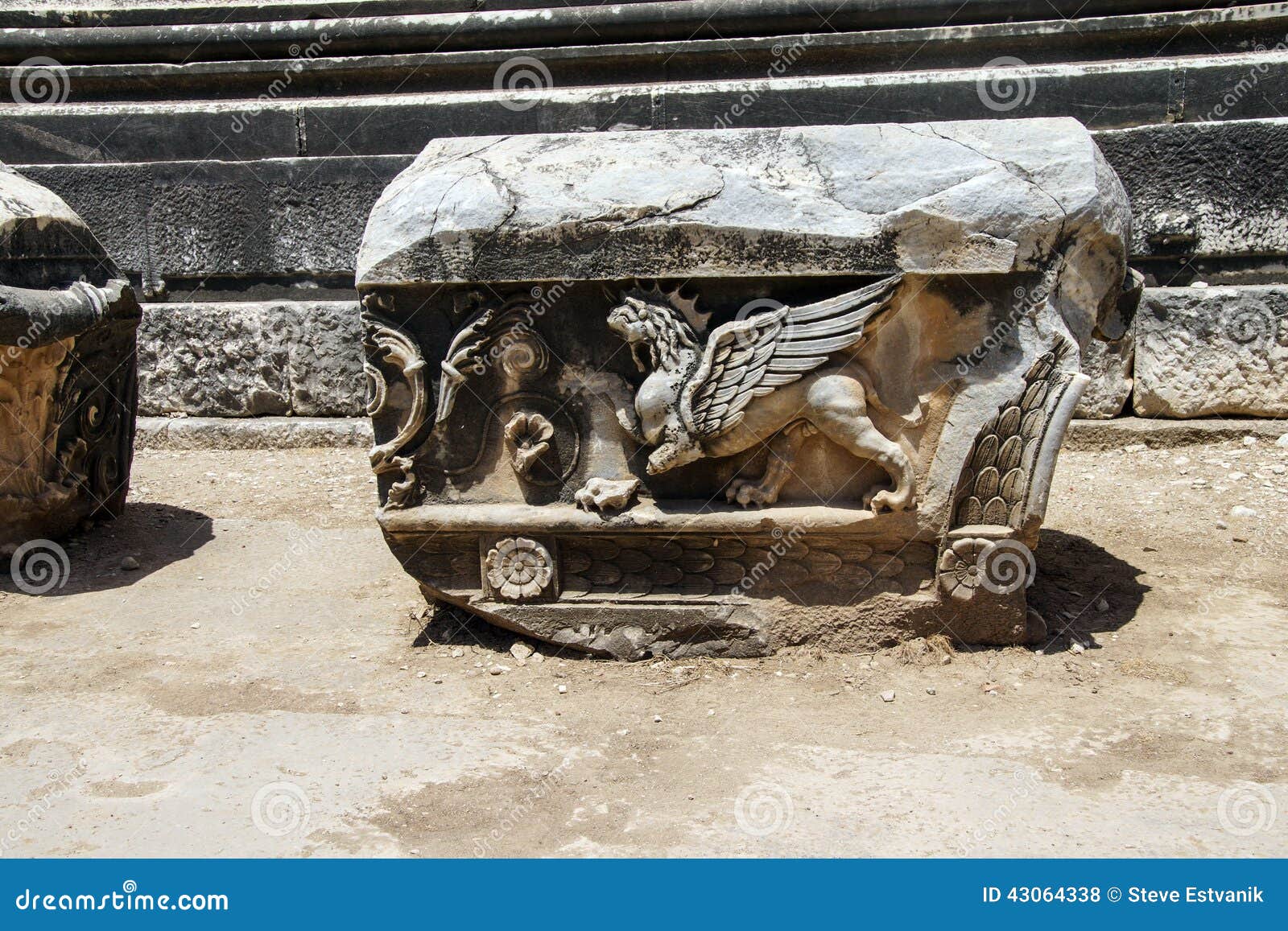 Griffin Sculptures, Winged Mythical Creature Stock Photo - Image of ...