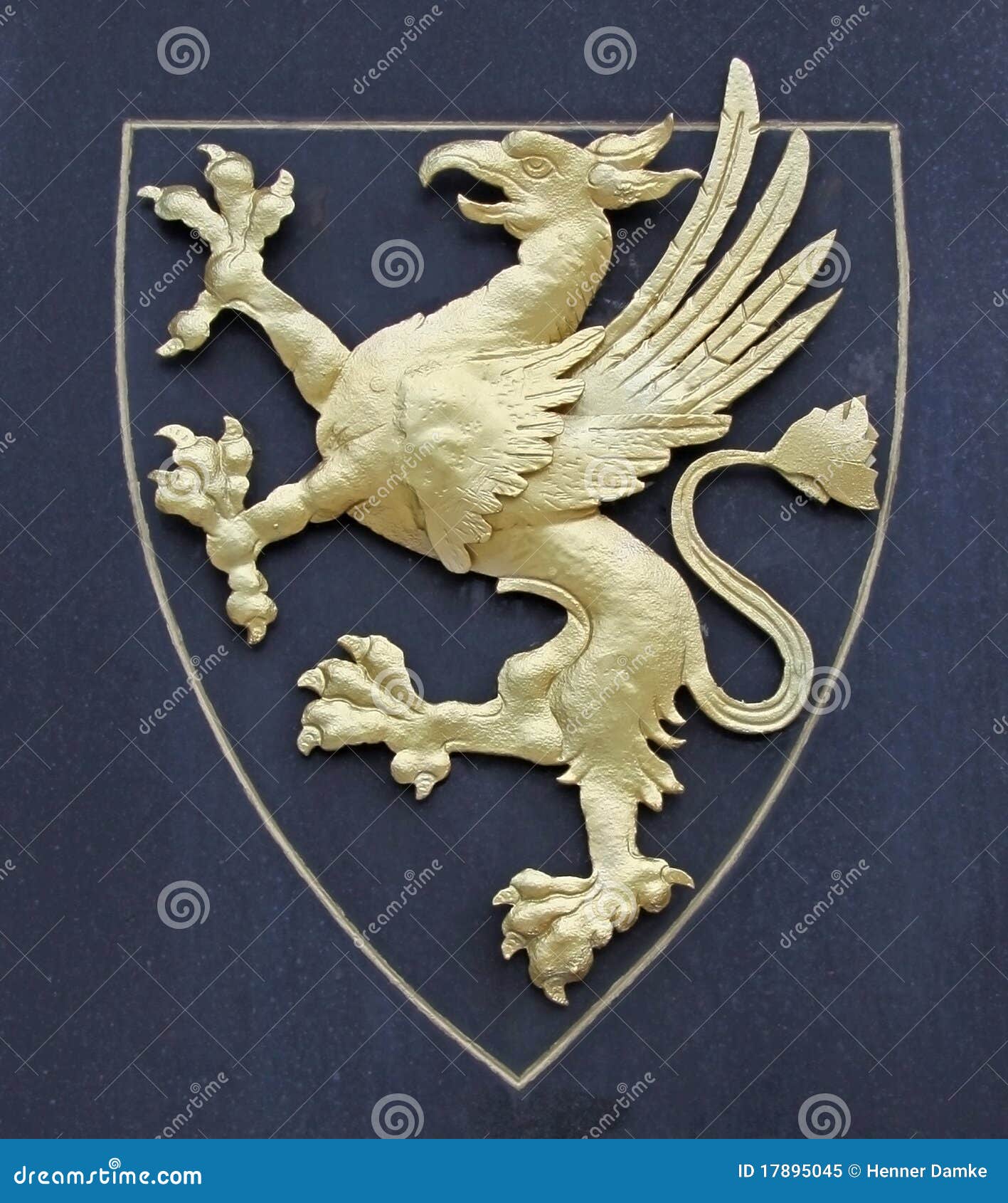 Grifone 01 immagine stock. Immagine di figura, mitologia - 17895045