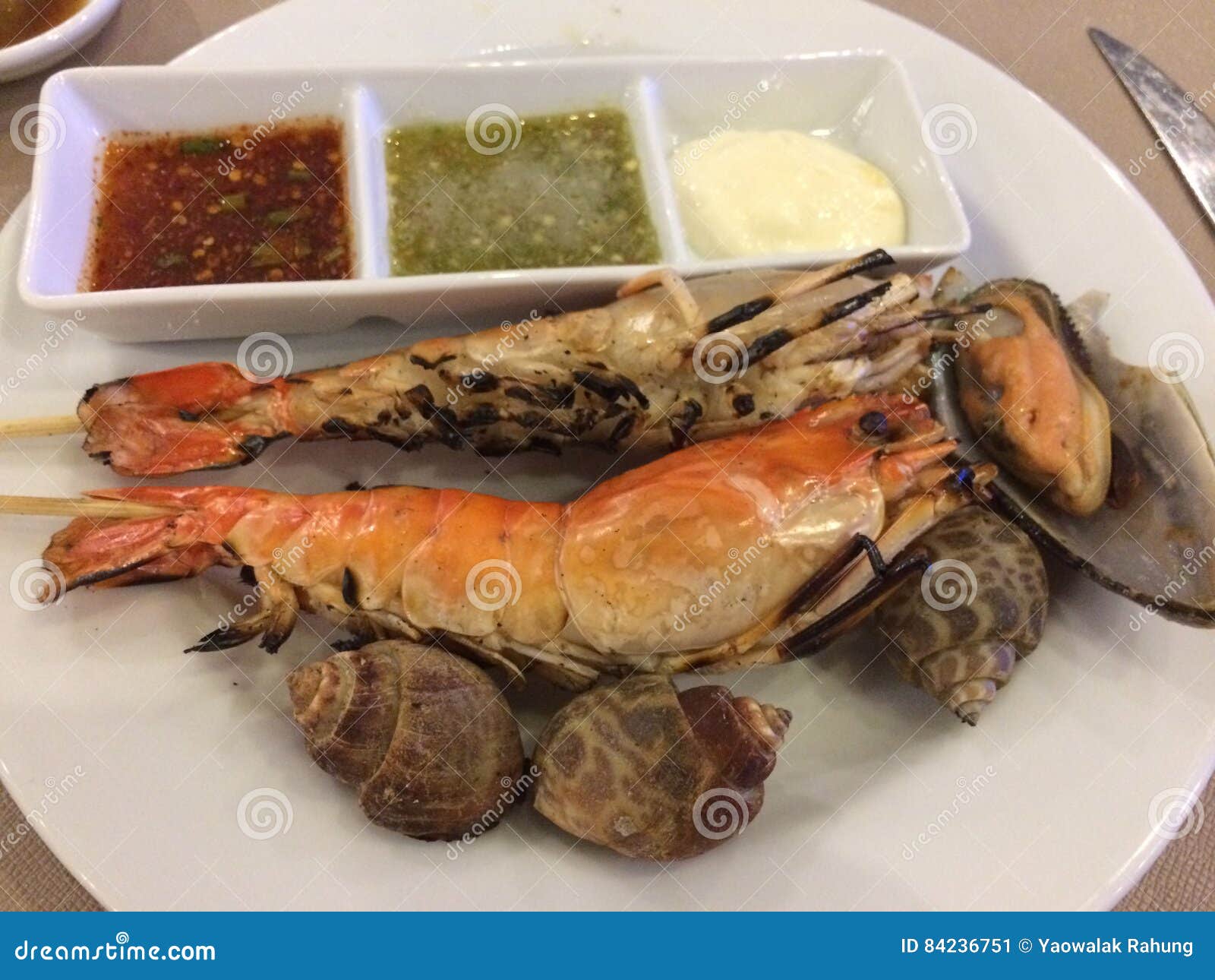 Grill shrimp and shellfish stock image. Image of dinner - 84236751