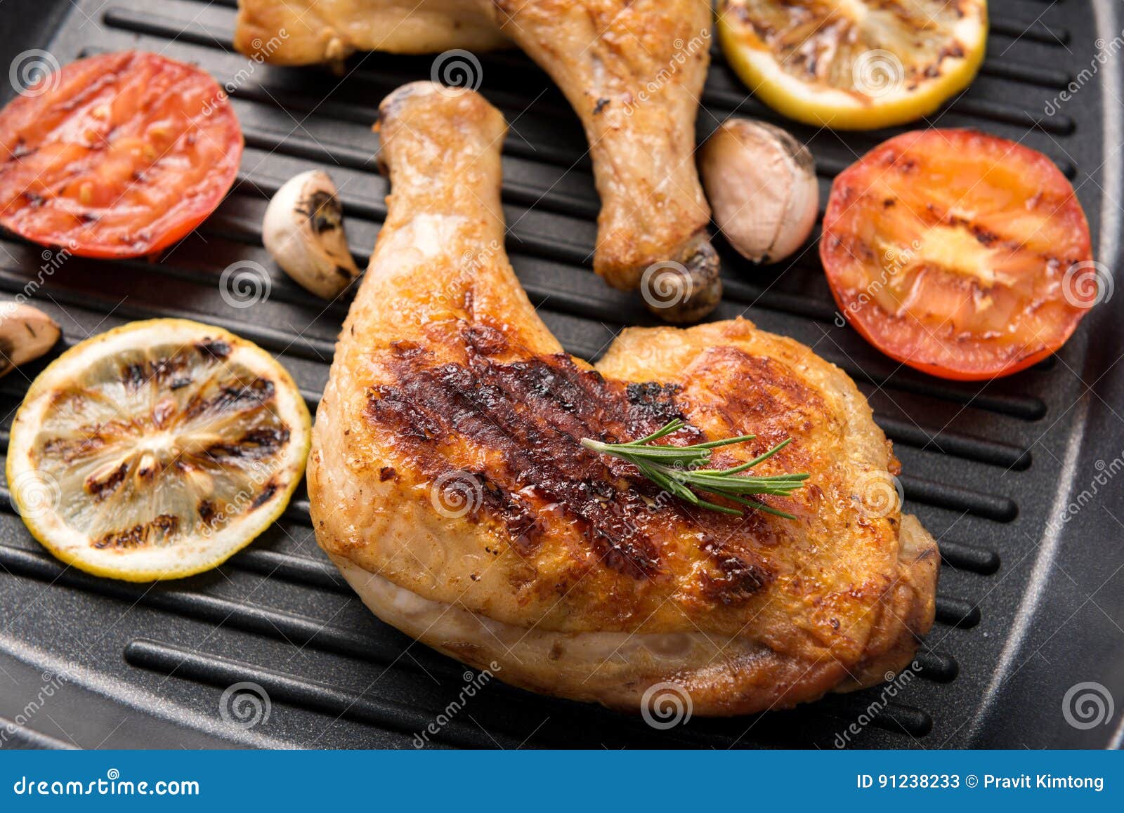 Grilled Chicken Lag and Vegetables in a Pan Stock Image - Image of diet ...