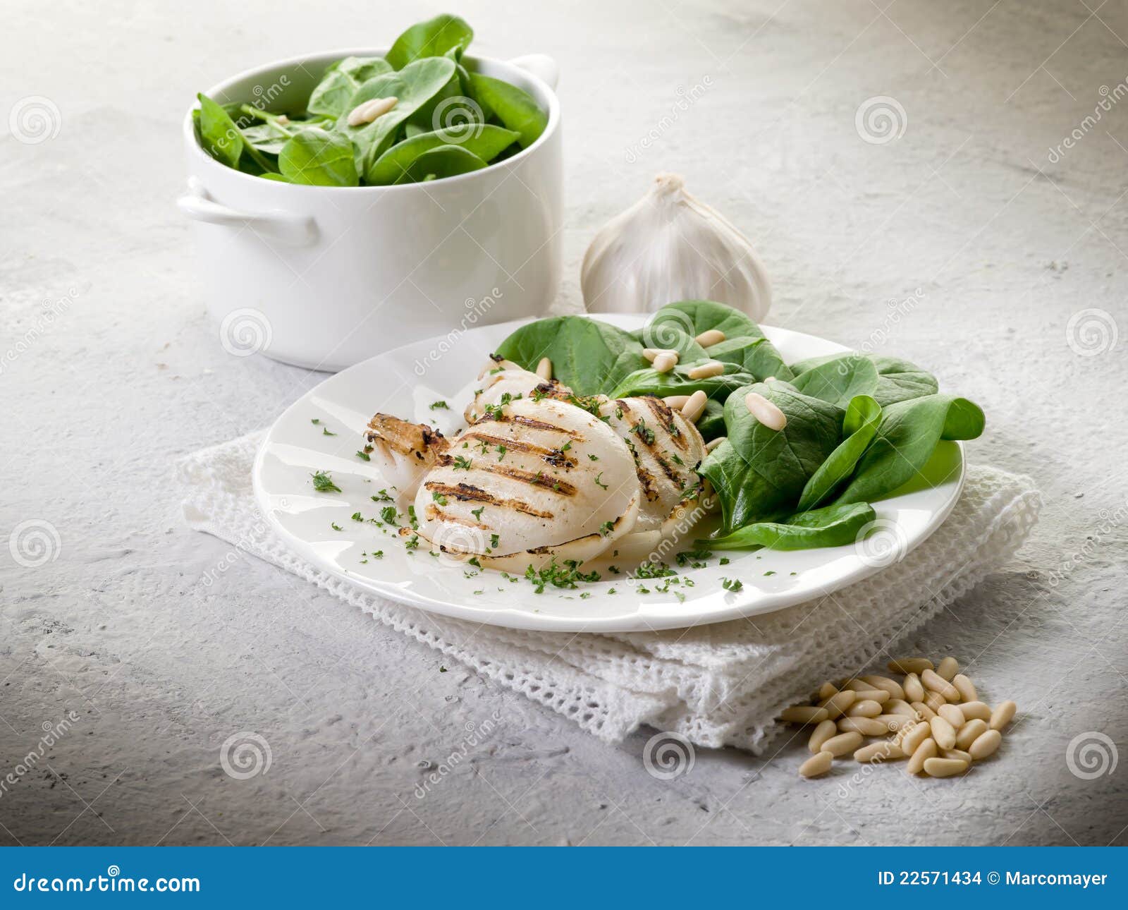 Grilled Cuttlefish with Fresh Stock Photo - Image of roast, lunch: 22571434