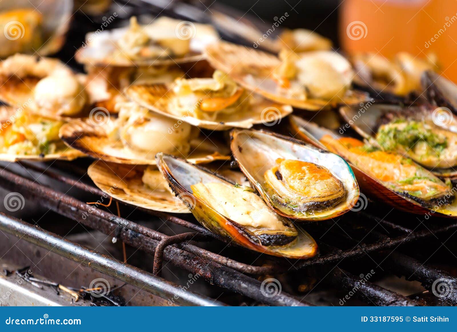 Grilled mussels stock image. Image of flames, roasted - 33187595