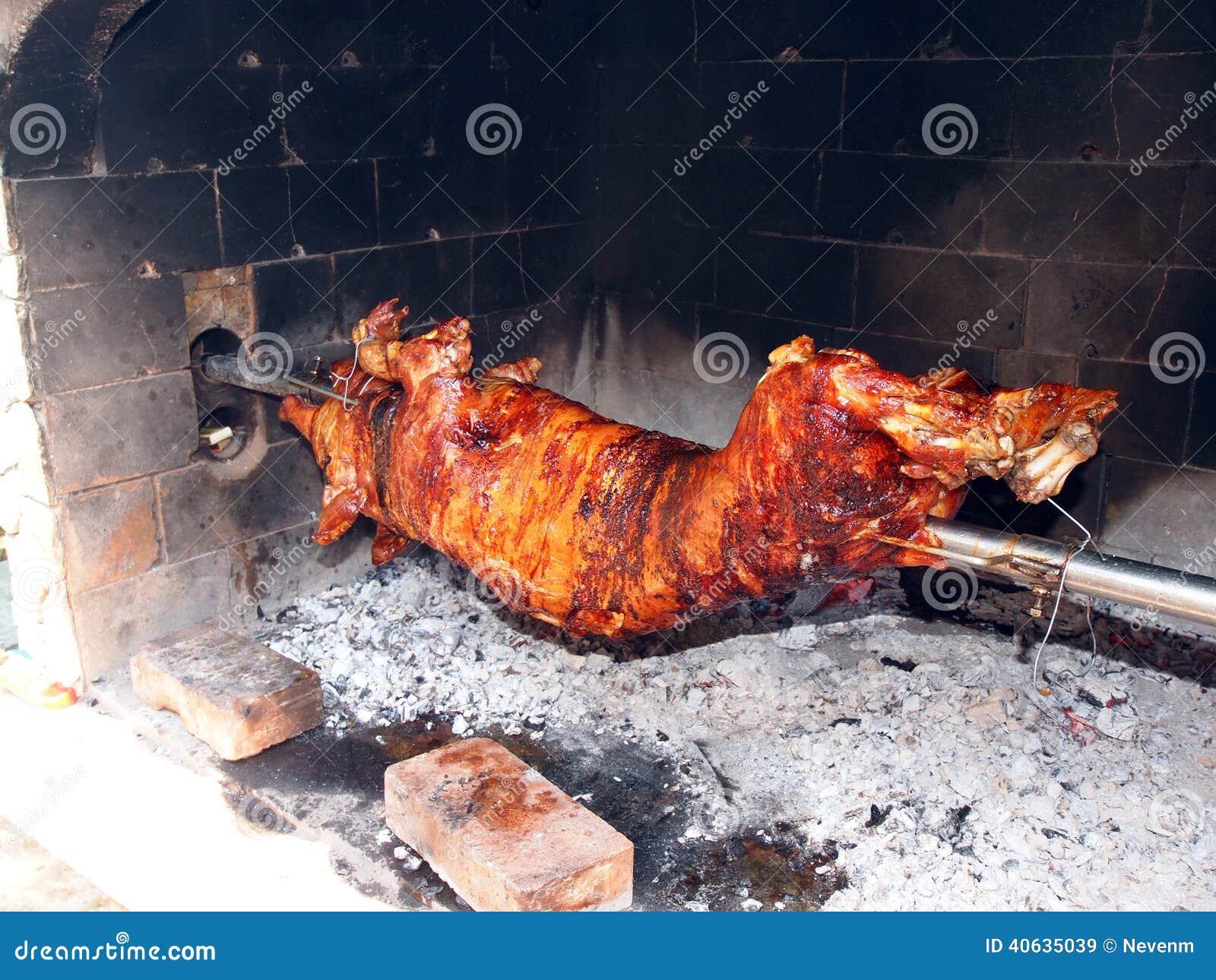 Grilled pig stock image. Image of charcoal, rack, outdoor - 40635039