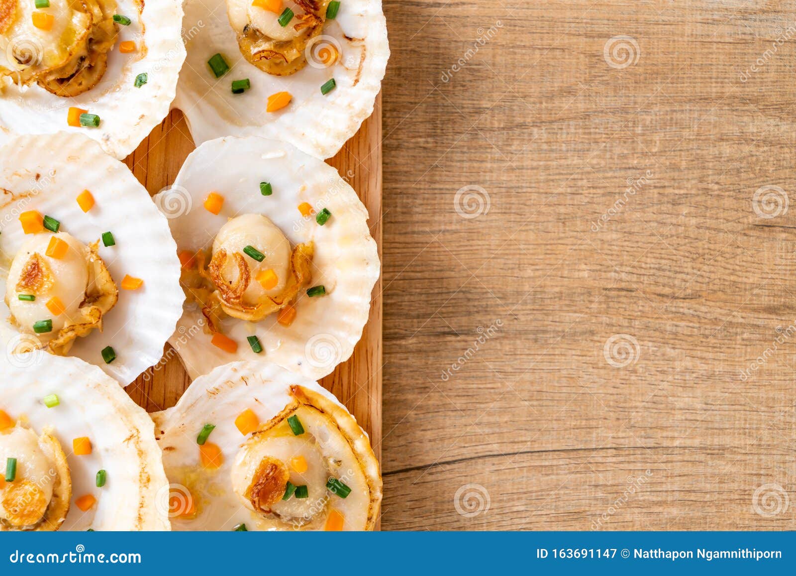 Grilled Scallops Shell with Butter Stock Image - Image of grill, plate ...