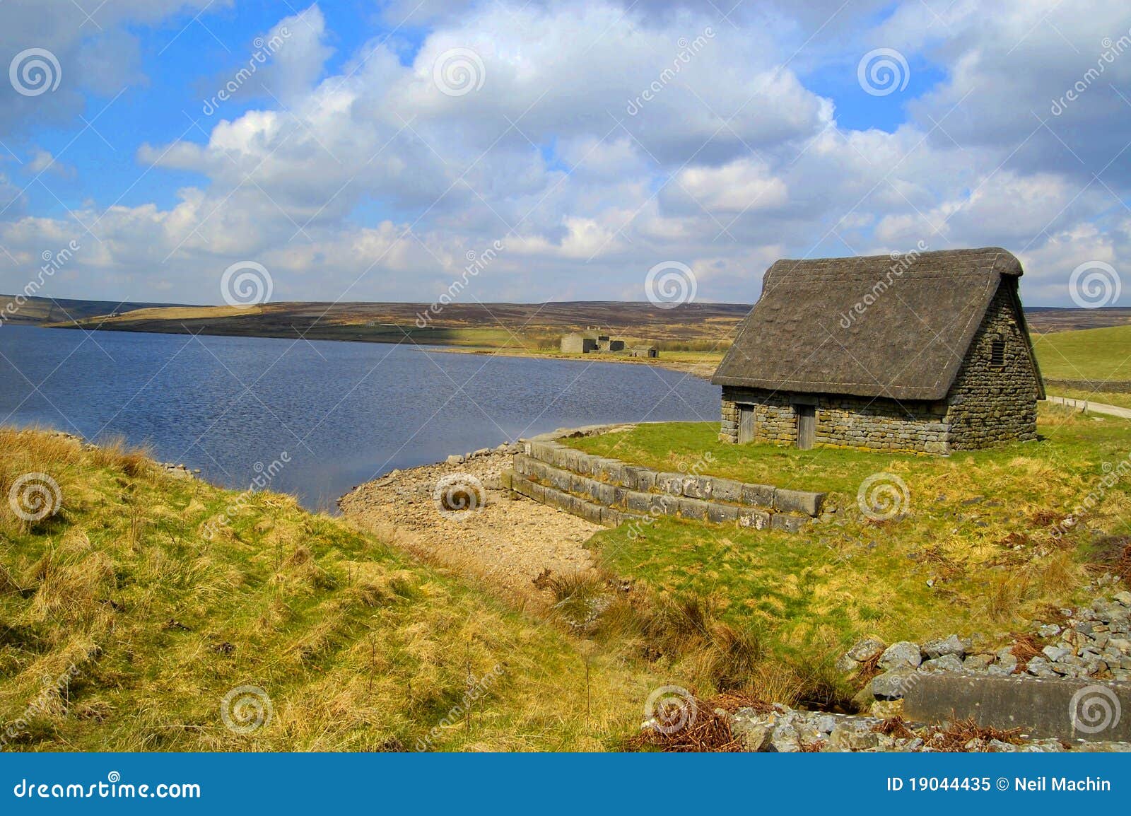 Grimwith Reservoir and Cruck Barn Stock Image - Image of great, united ...