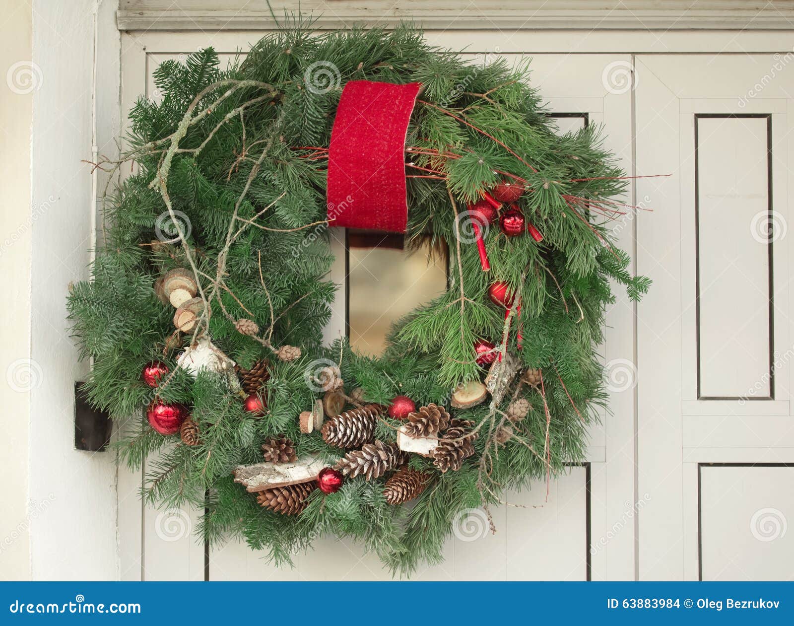 Grinalda do Natal foto de stock. Imagem de agulha, presente - 63883984