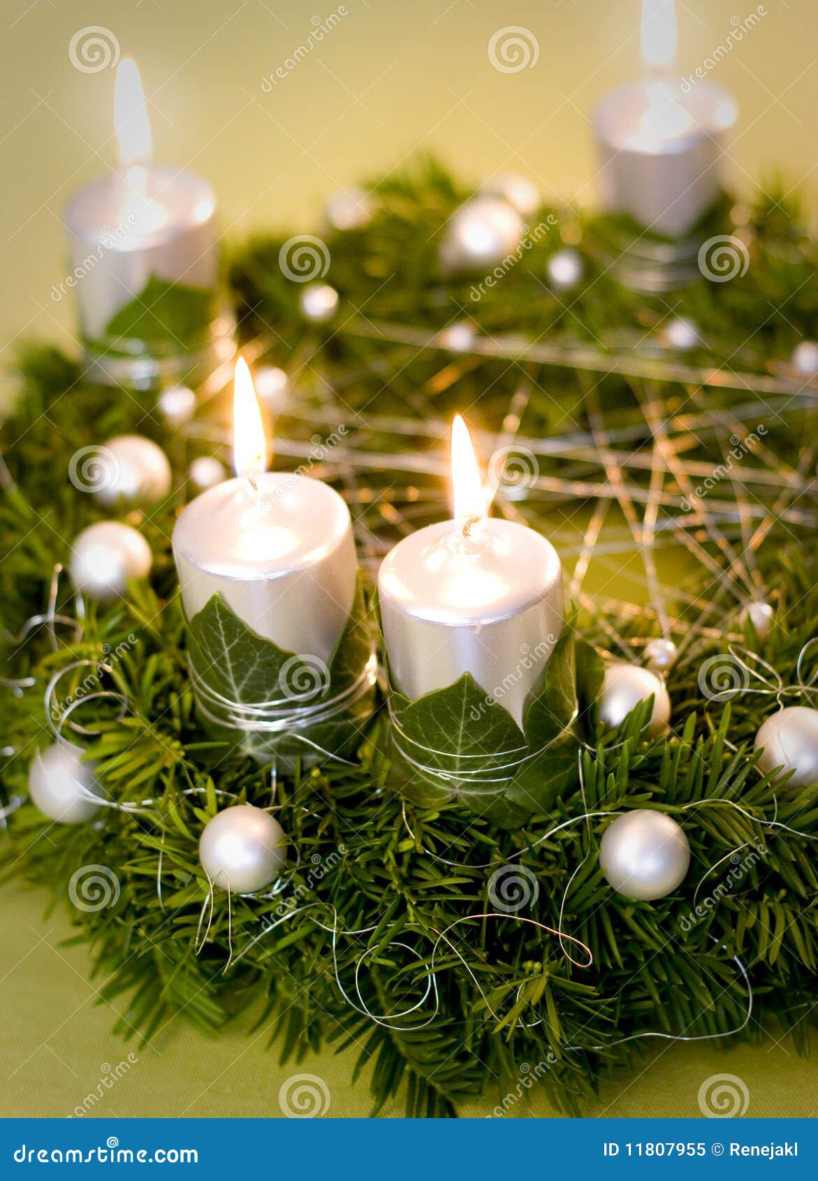 Grinalda Do Natal Do Ouro E Da Prata Imagem de Stock - Imagem de ...