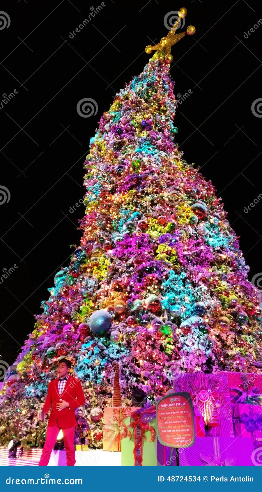Grinchmas Tree editorial stock image. Image of holiday - 48724534