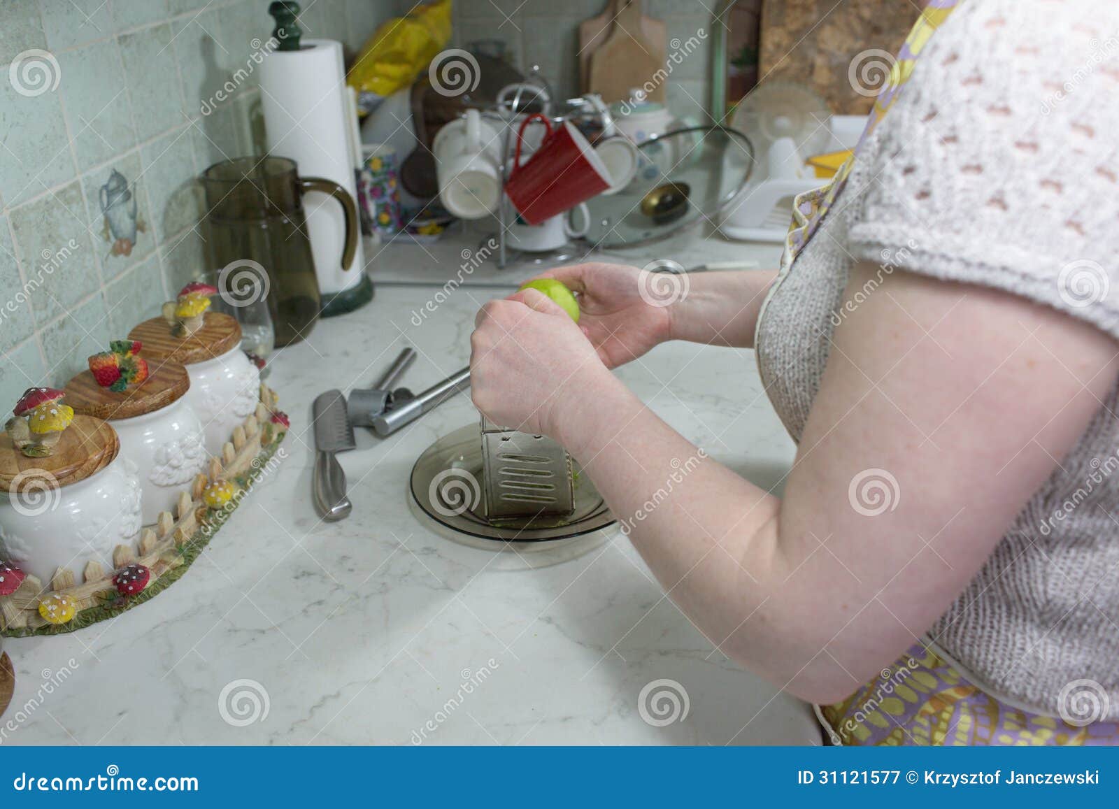 Grinding lime. stock image. Image of hand, women, prepare - 31121577