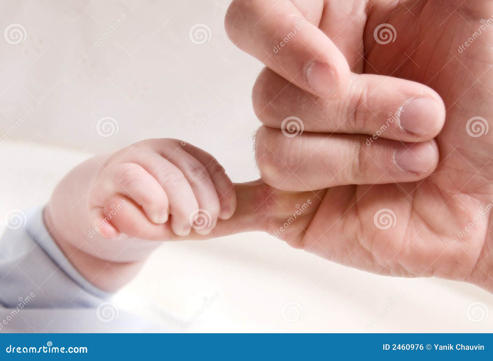 Gripping Picture. Image: 2460976