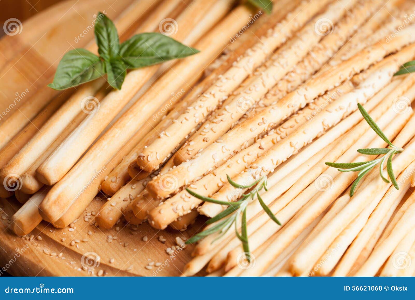 Grissini stock foto. Image of type, basilicum, knapperig - 56621060