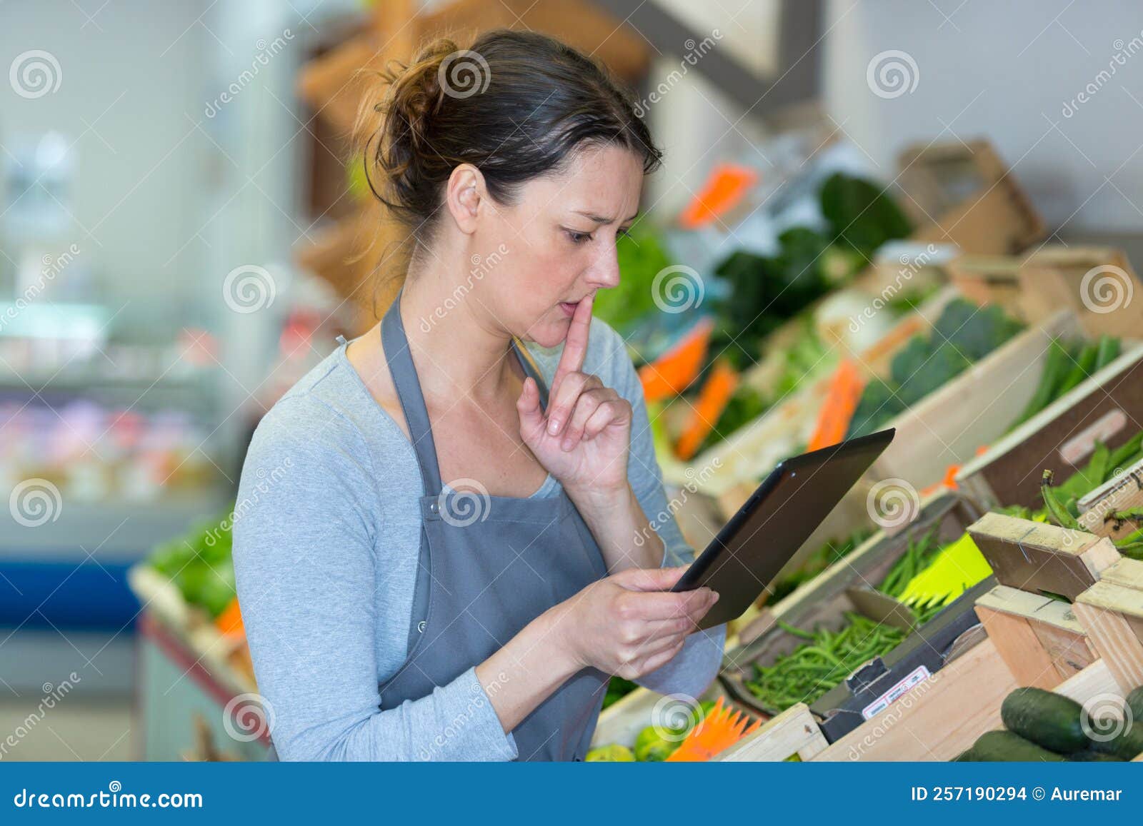 Grocery Store Staff with Clipboard in Grocery Store Stock Photo - Image ...