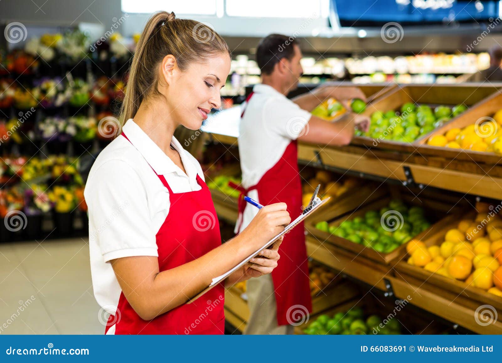 Grocery Store Staff with Clipboard Stock Image - Image of adult, shelf ...