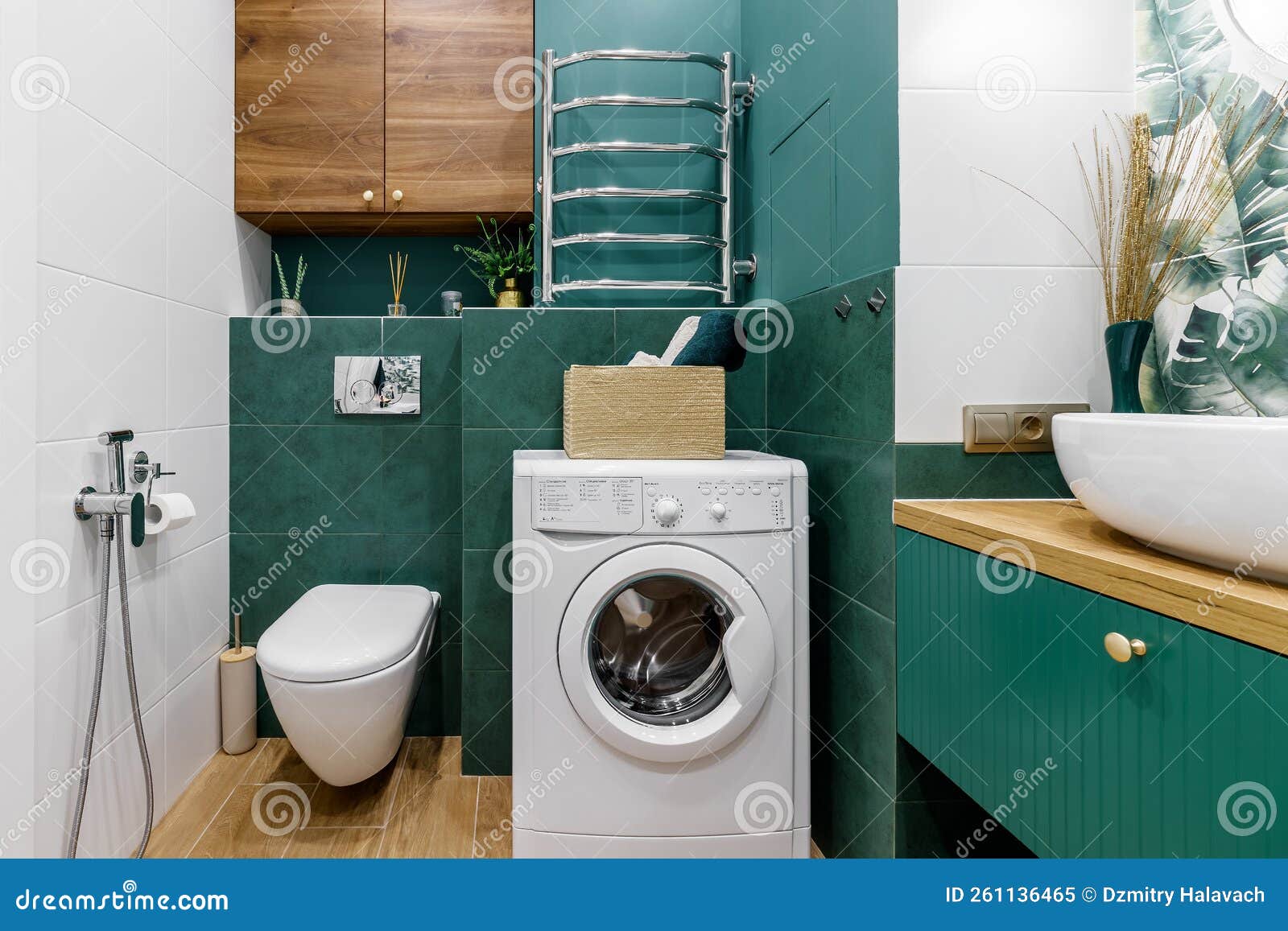 GRODNO, BELARUS - AUGUST, 2022: Modern Bathroom in Green Tones ...