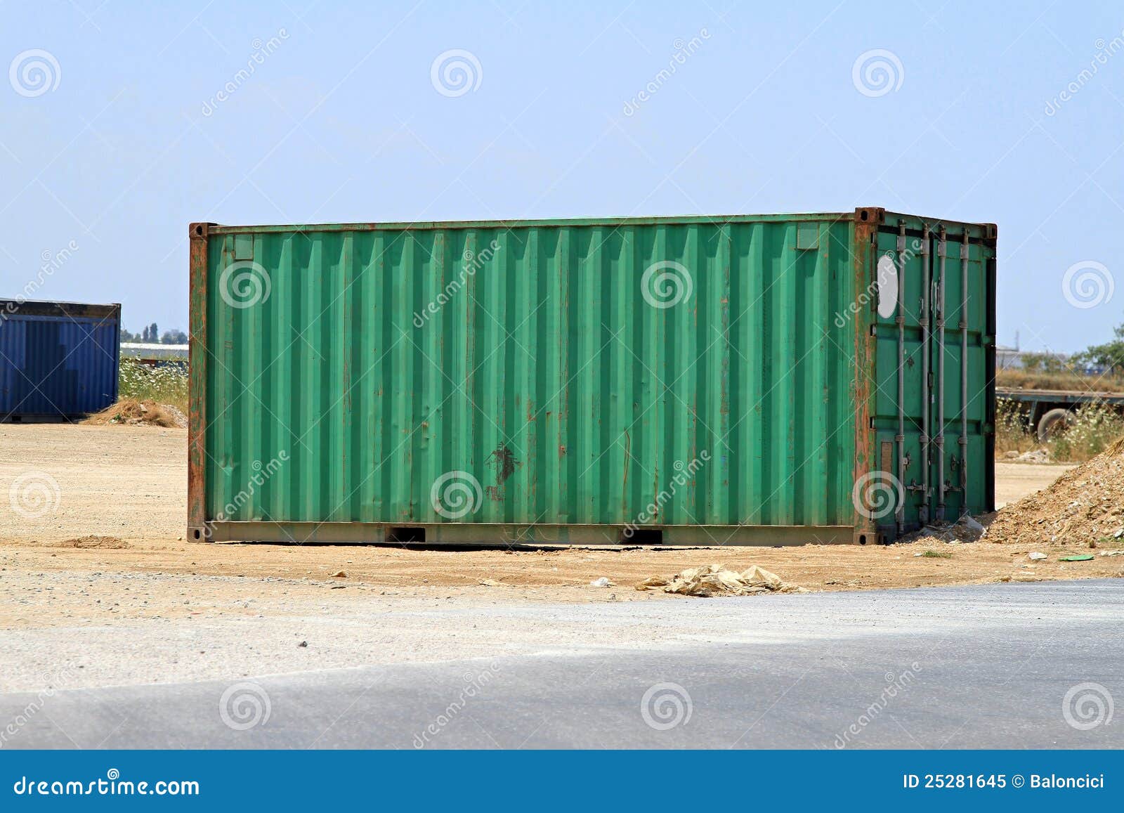 Groene container stock afbeelding. Image of logistisch - 25281645
