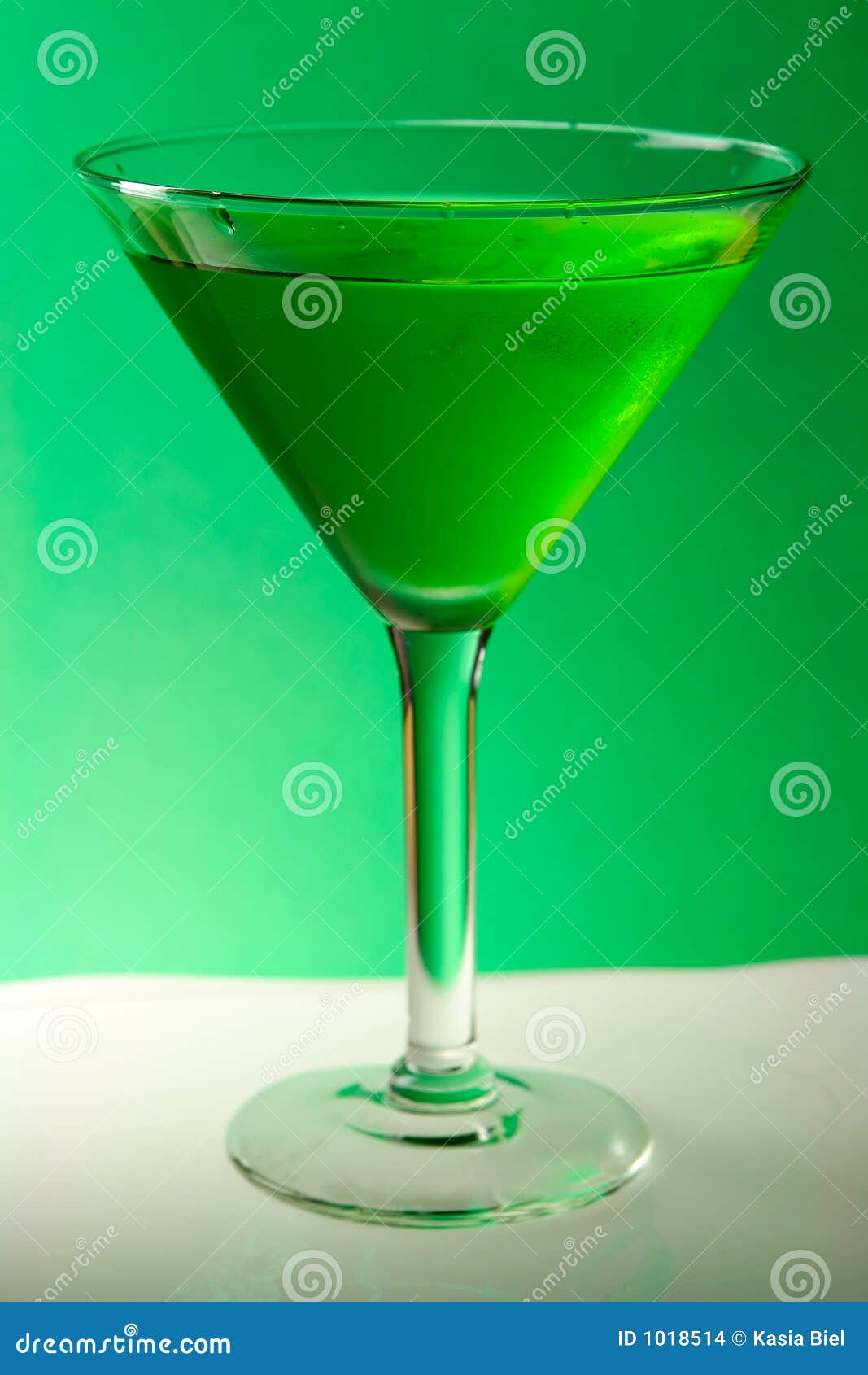 Groene Draak stock foto. Image of luxe, koel, drank, uiterst - 1018514