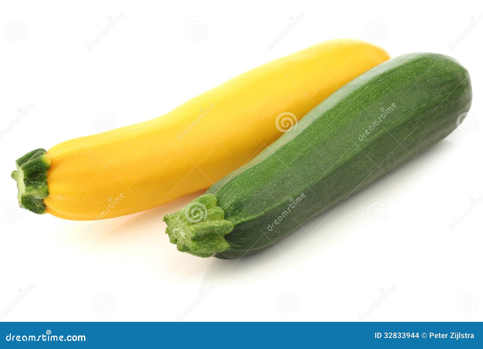 Groene en gele courgette stock foto. Image of voeding - 32833944