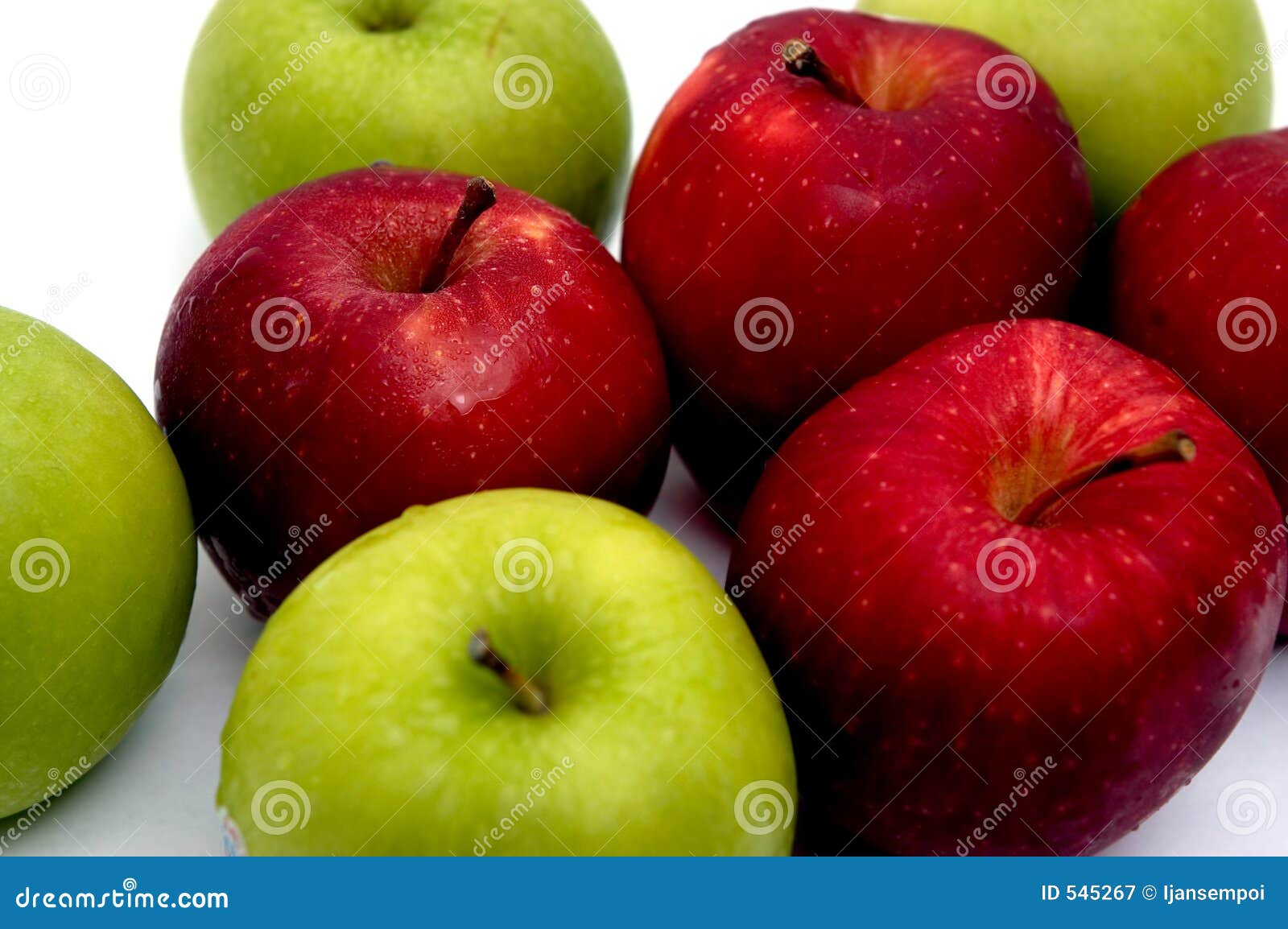 Groene en rode appel stock afbeelding. Image of vruchten - 545267