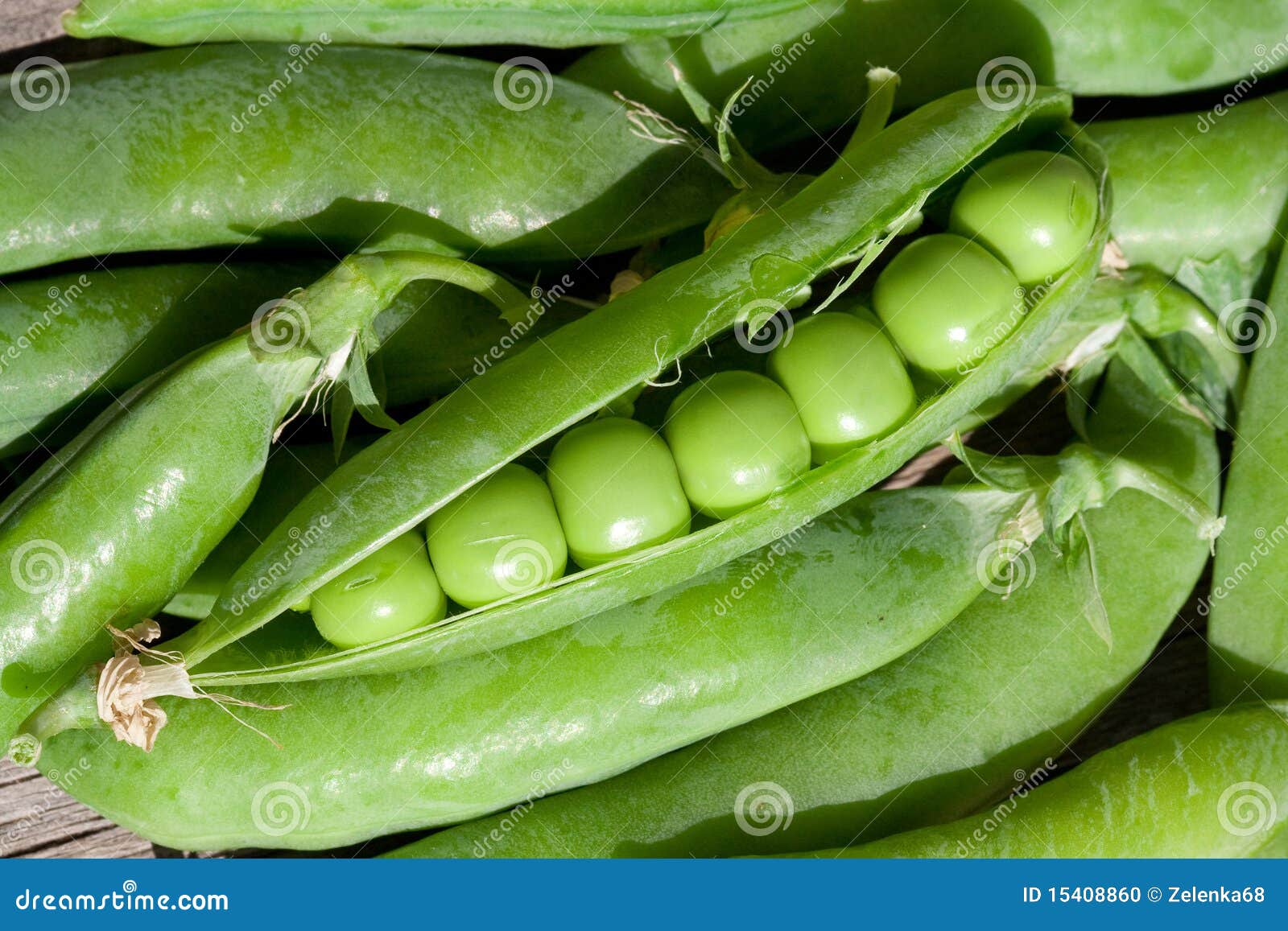 Groene erwten stock foto. Image of tuin, peul, voedsel - 15408860