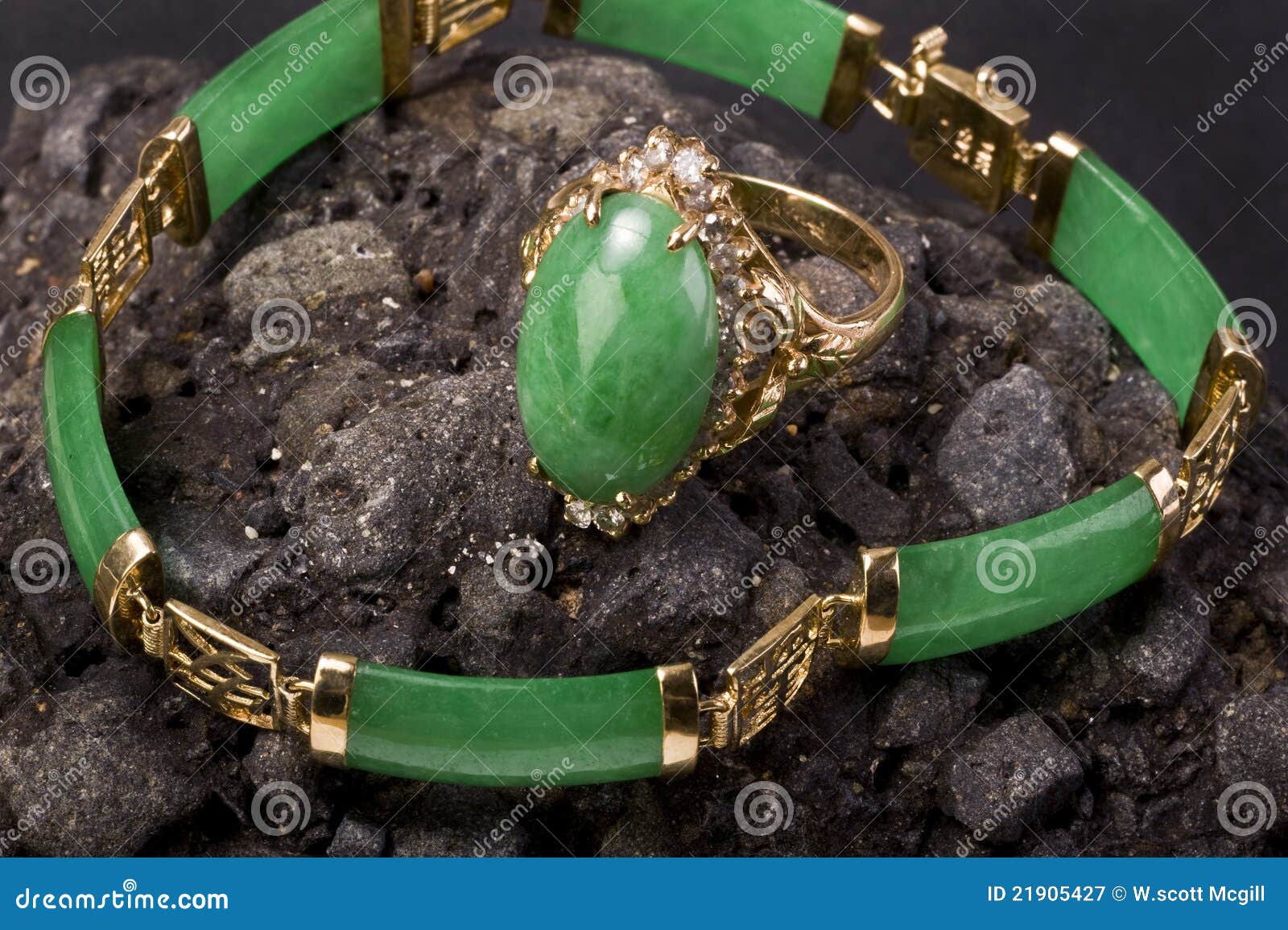 Groene Jade. stock afbeelding. Image of china, diamant - 21905427