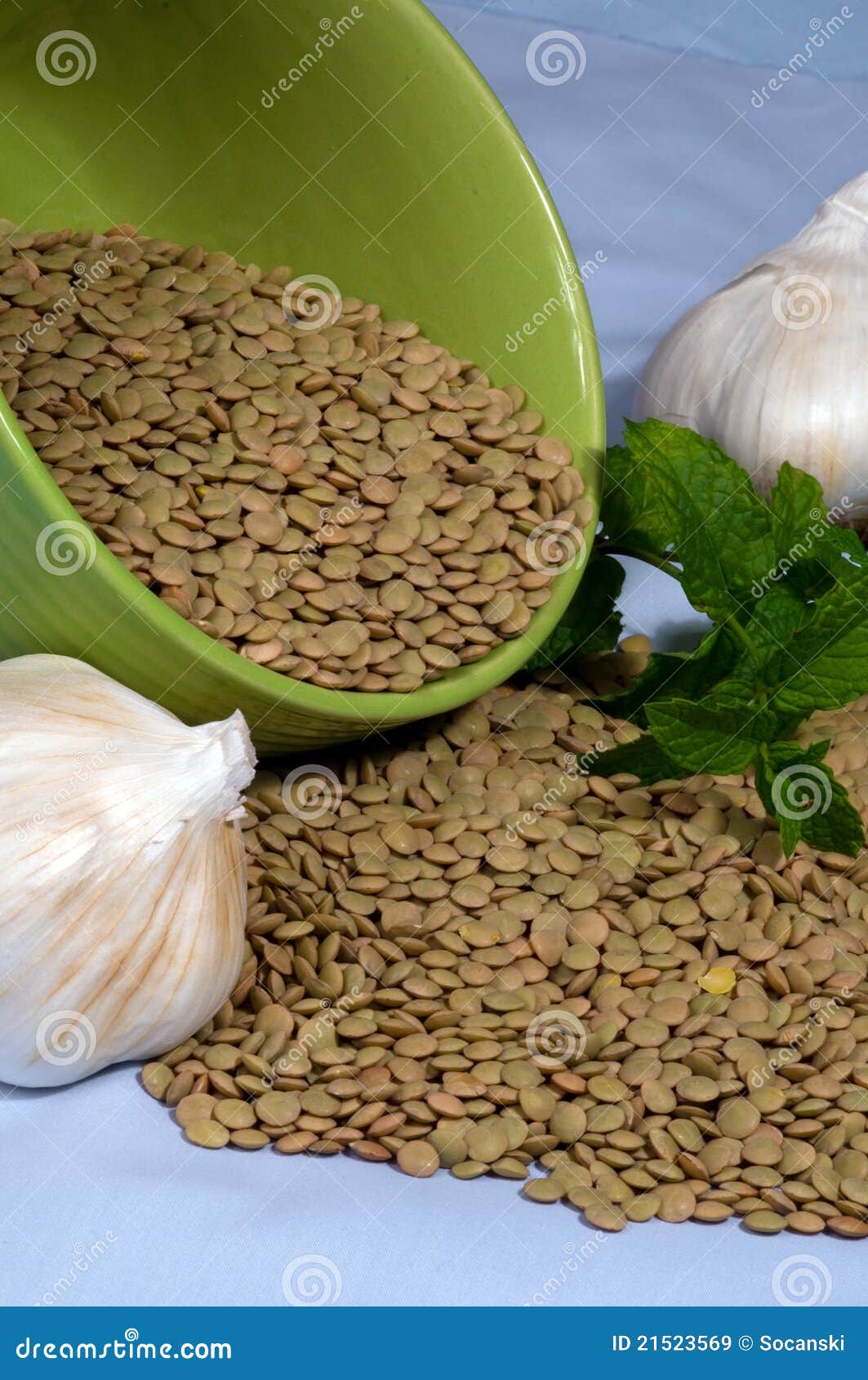 Groene Linzen stock afbeelding. Image of bonen, veganistisch - 21523569