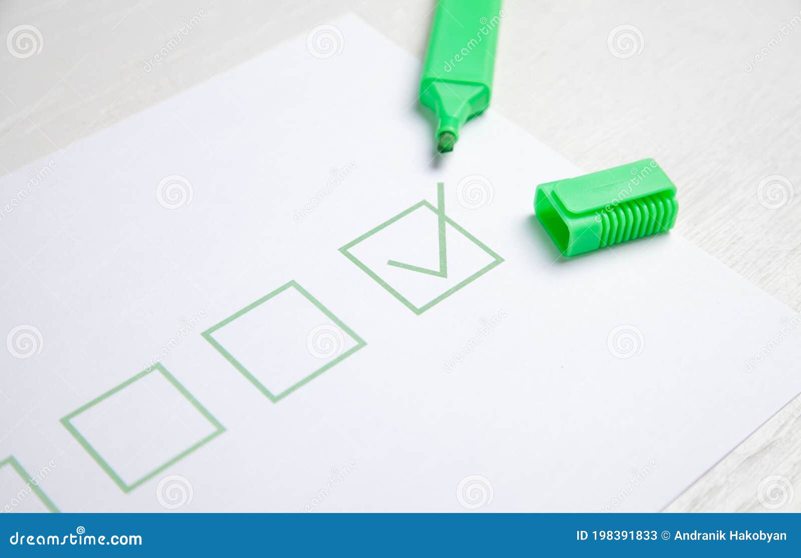 Groene Markering Met Checkbox in Checklist Stock Afbeelding - Image of ...