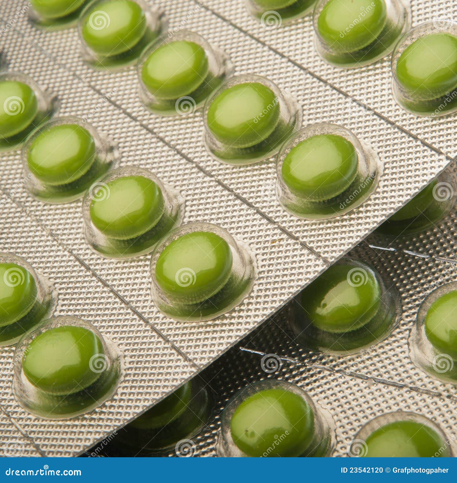 Groene tabletten stock foto. Image of zilver, groen, macro - 23542120