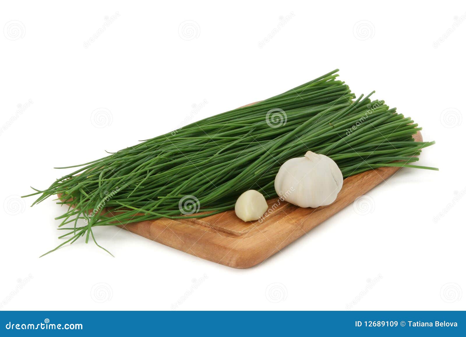 Groene Ui, Knoflook Op Een Raad Stock Afbeelding - Image of schildpad ...